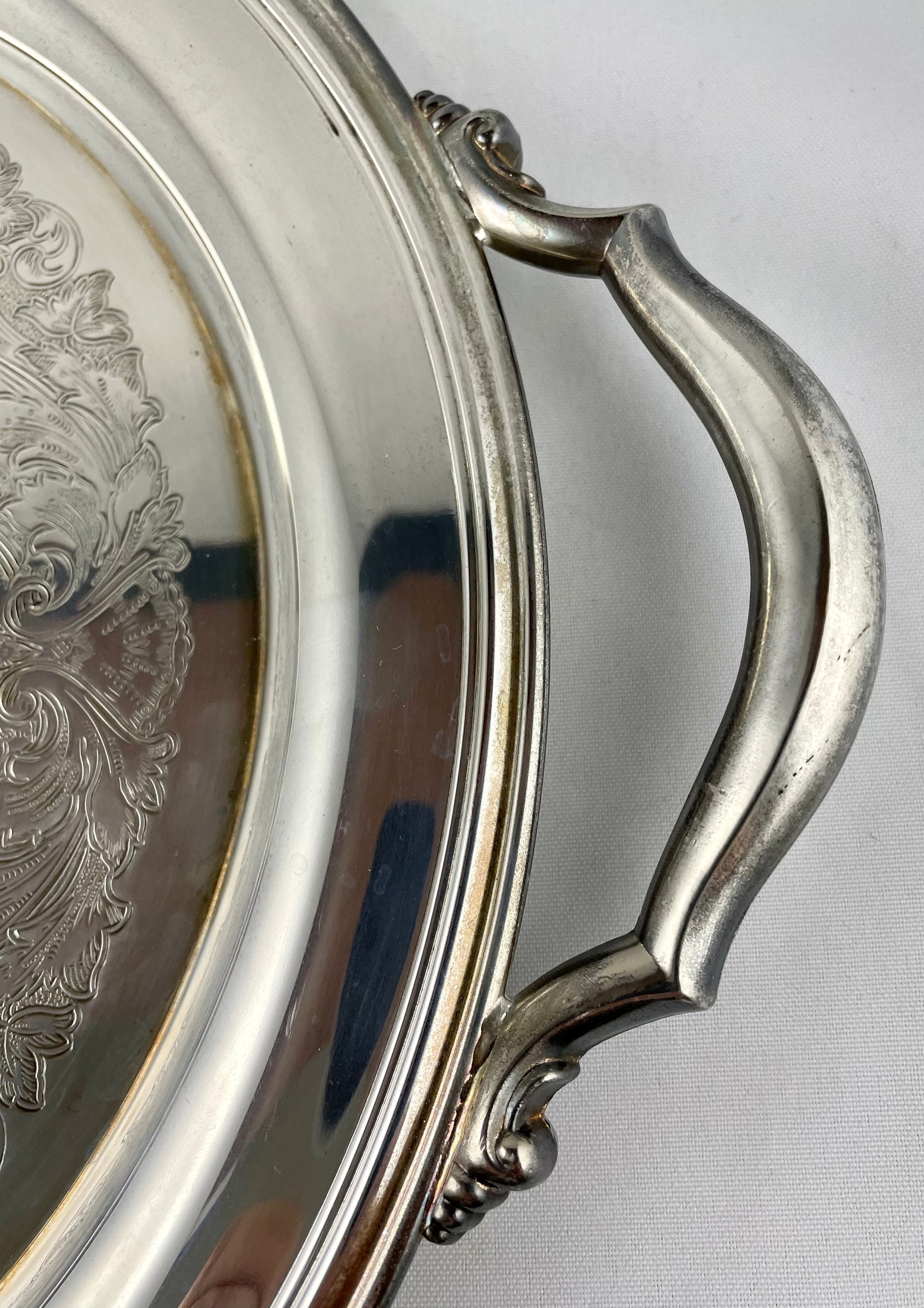 Vintage Oneida Silverplate 2-handled Tray With Engraved Field of ...