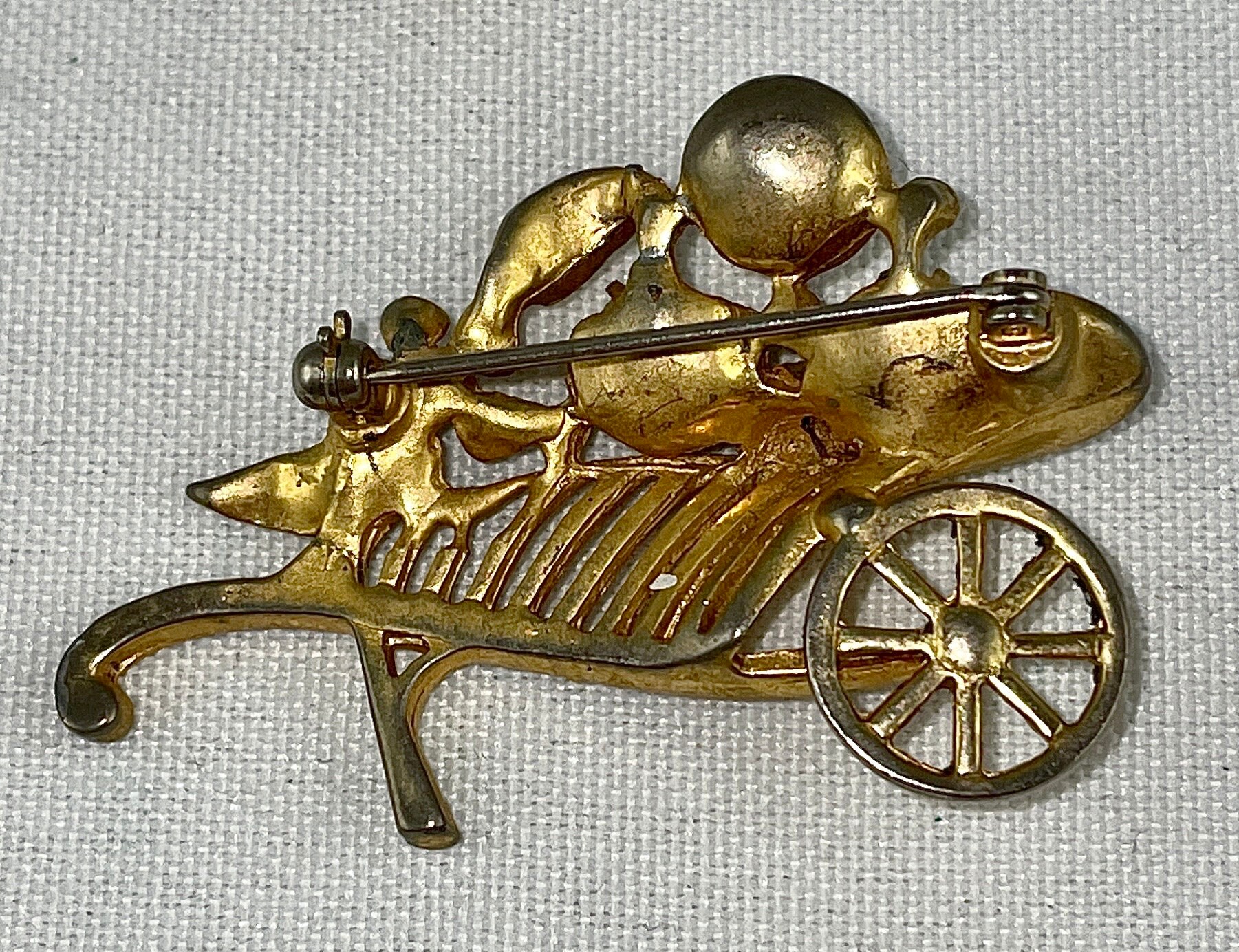 Vintage Goldtone Wheelbarrow Pin Holding 3 Faux Pearls With Small ...
