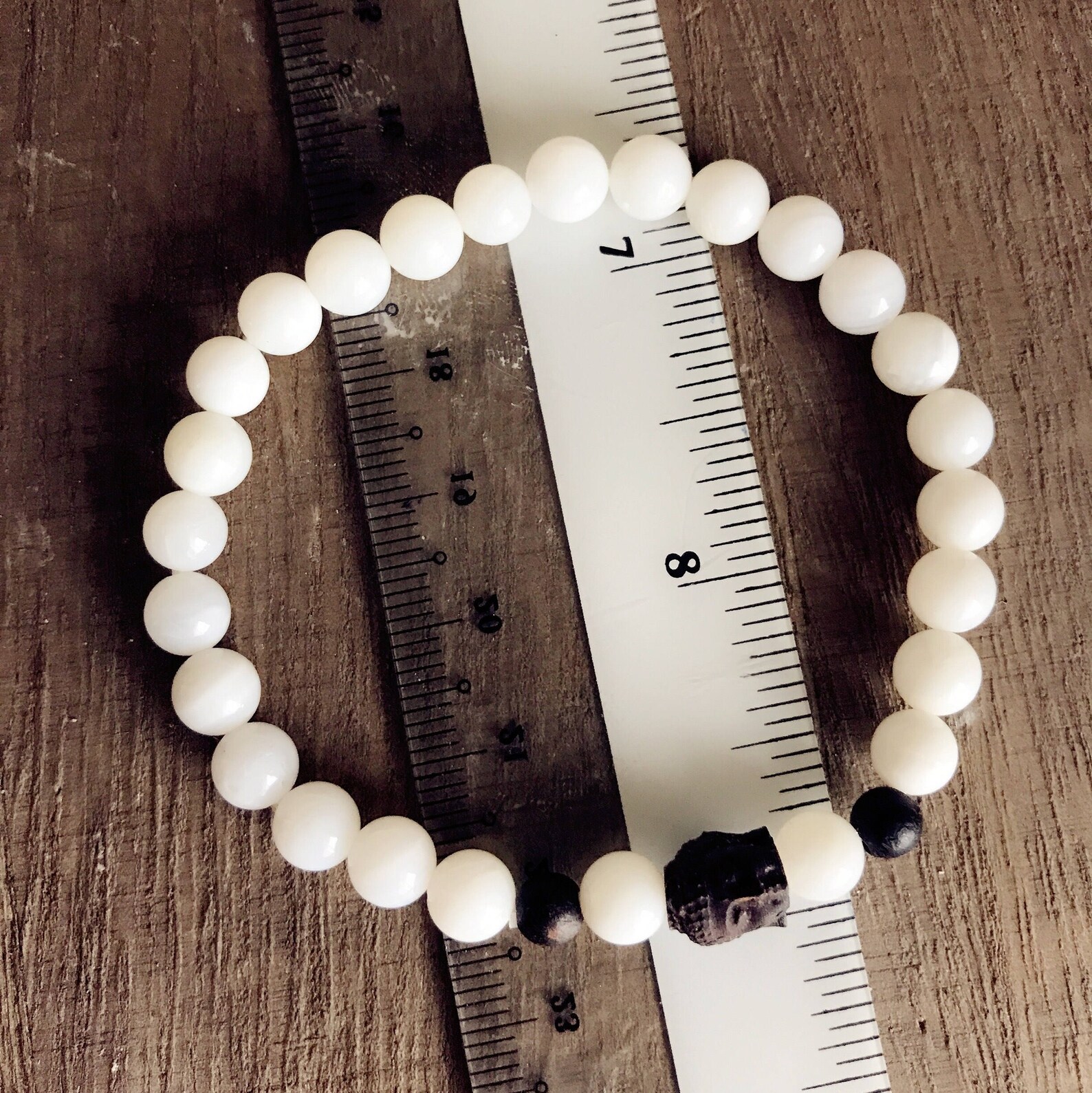 White Giant Clam Tridacna Beads With Wood Carved Buddha Head Bracelet ...