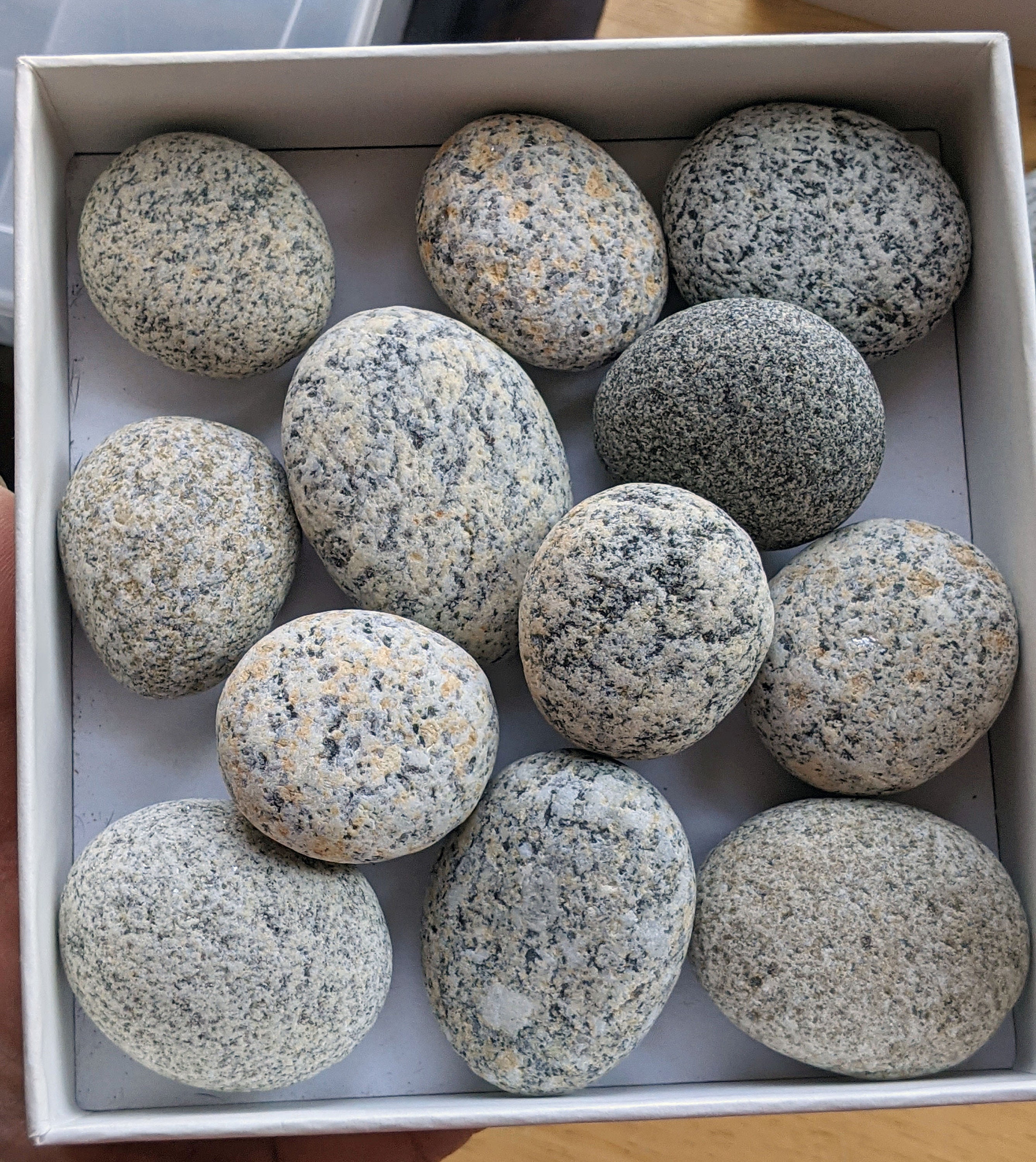 Smooth Granite Beach Stones Round Oval Natural Decor Crafts Knobs ...