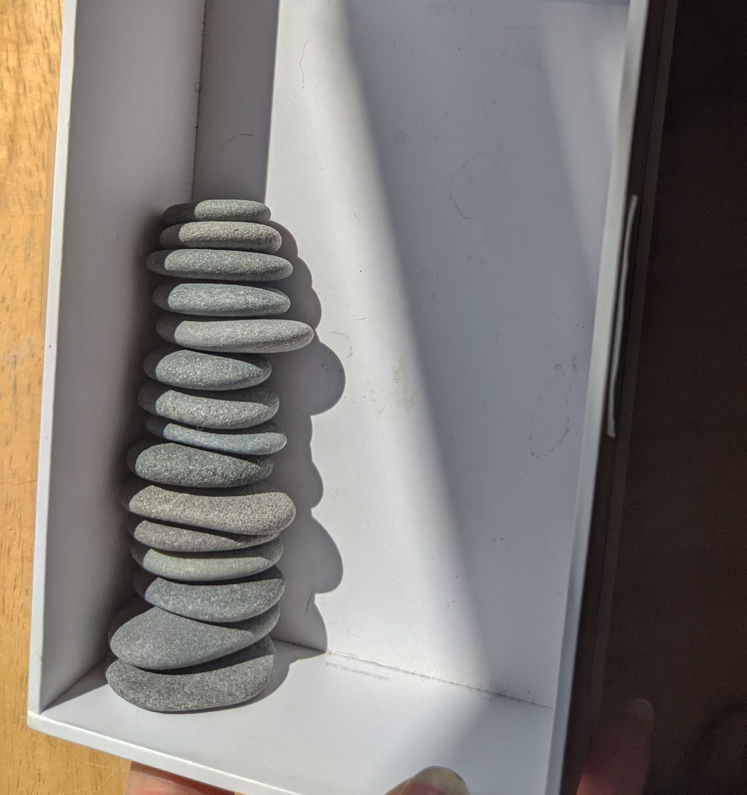 Small Thin Smooth Round Flat Beach Stones • Oval Charcoal Gray Basalt ...