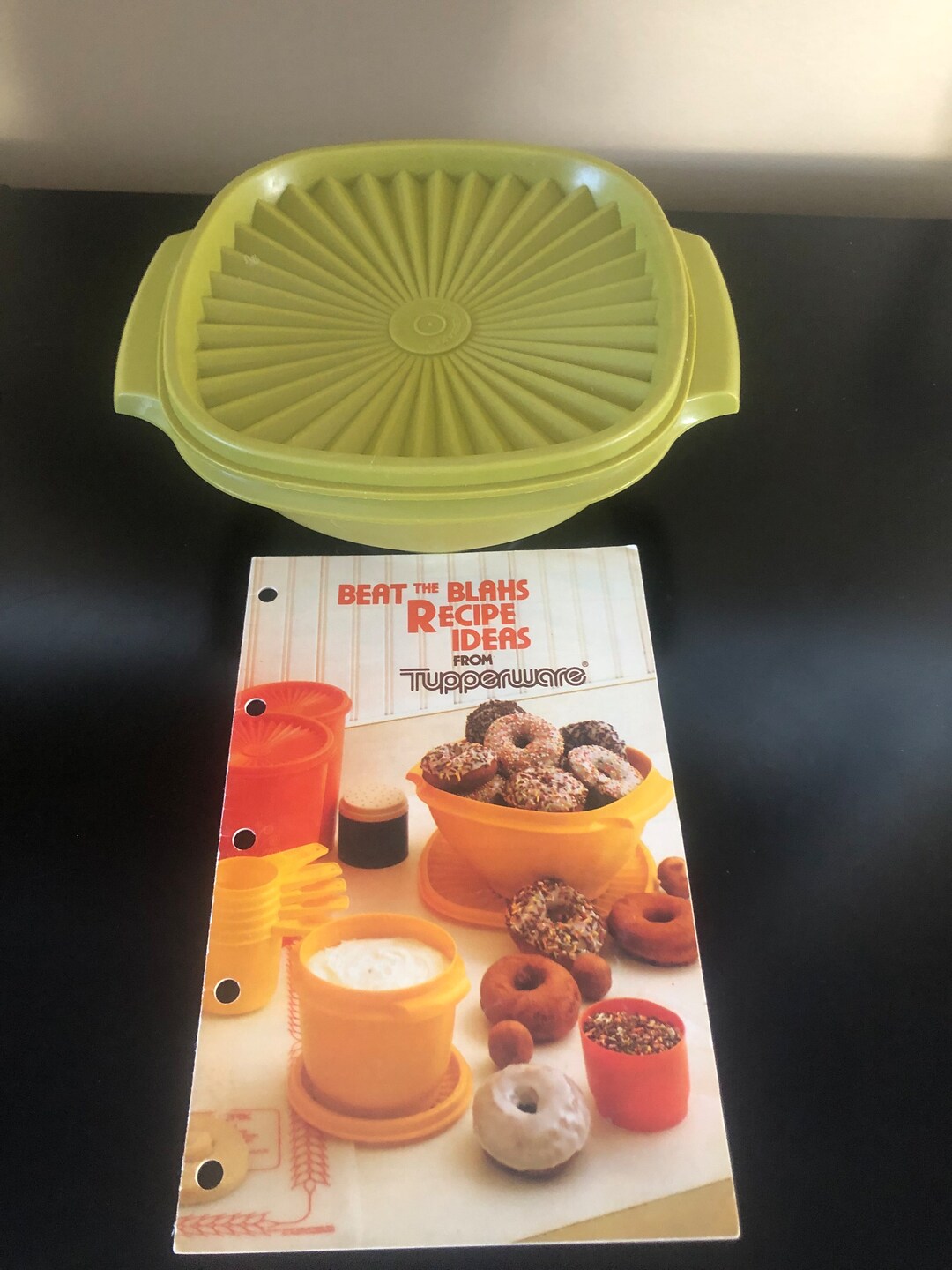 Vintage Avocado Tupperware Servalier W/ Starburst Lid and Tupperware ...