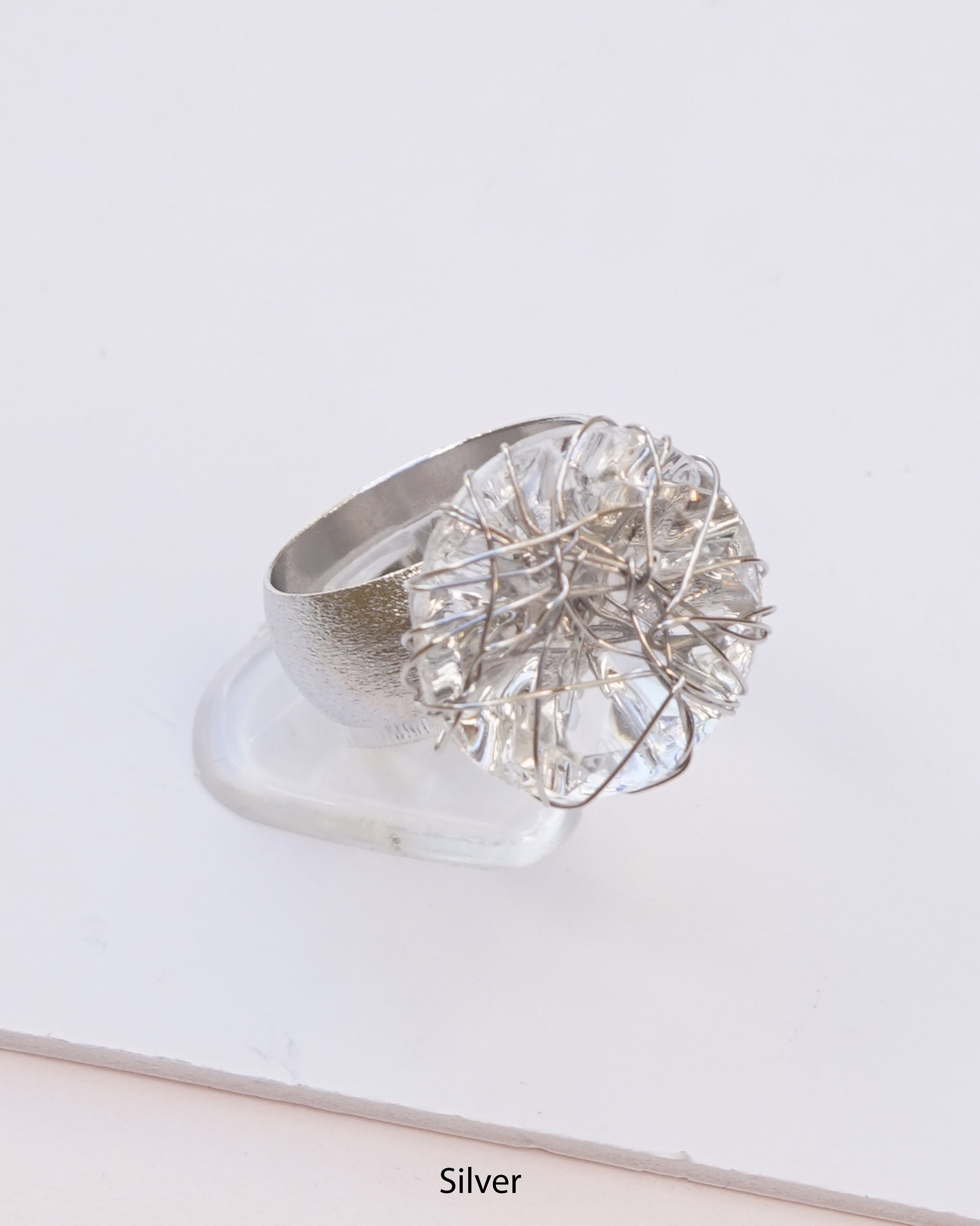 Clear Crystal Stone Rings for Woman, Modern Ring, Gold Cocktail Ring ...
