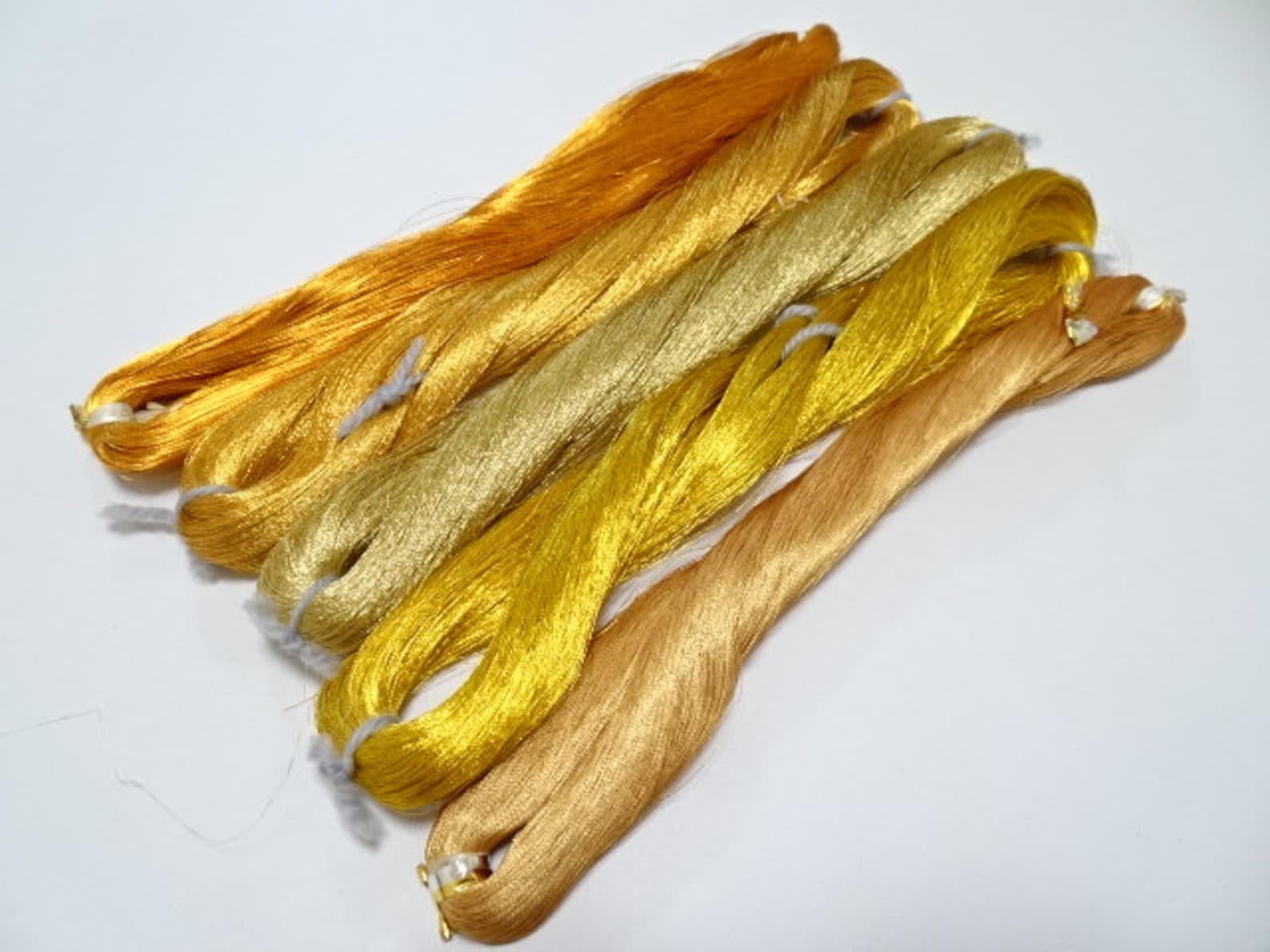 Japanese Vintage Gold Leaf Thread 5sets Embroidey 5000M 3351 | Etsy