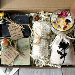 All Natural SPA Gift Box for Women , Handmade Mothers Day SPA Boxes ...