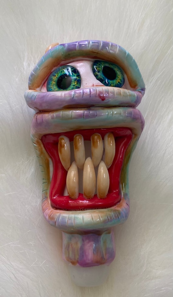 Freaky Monster Eye Glass Hand Pipe Glow in the Dark Pipe - Etsy