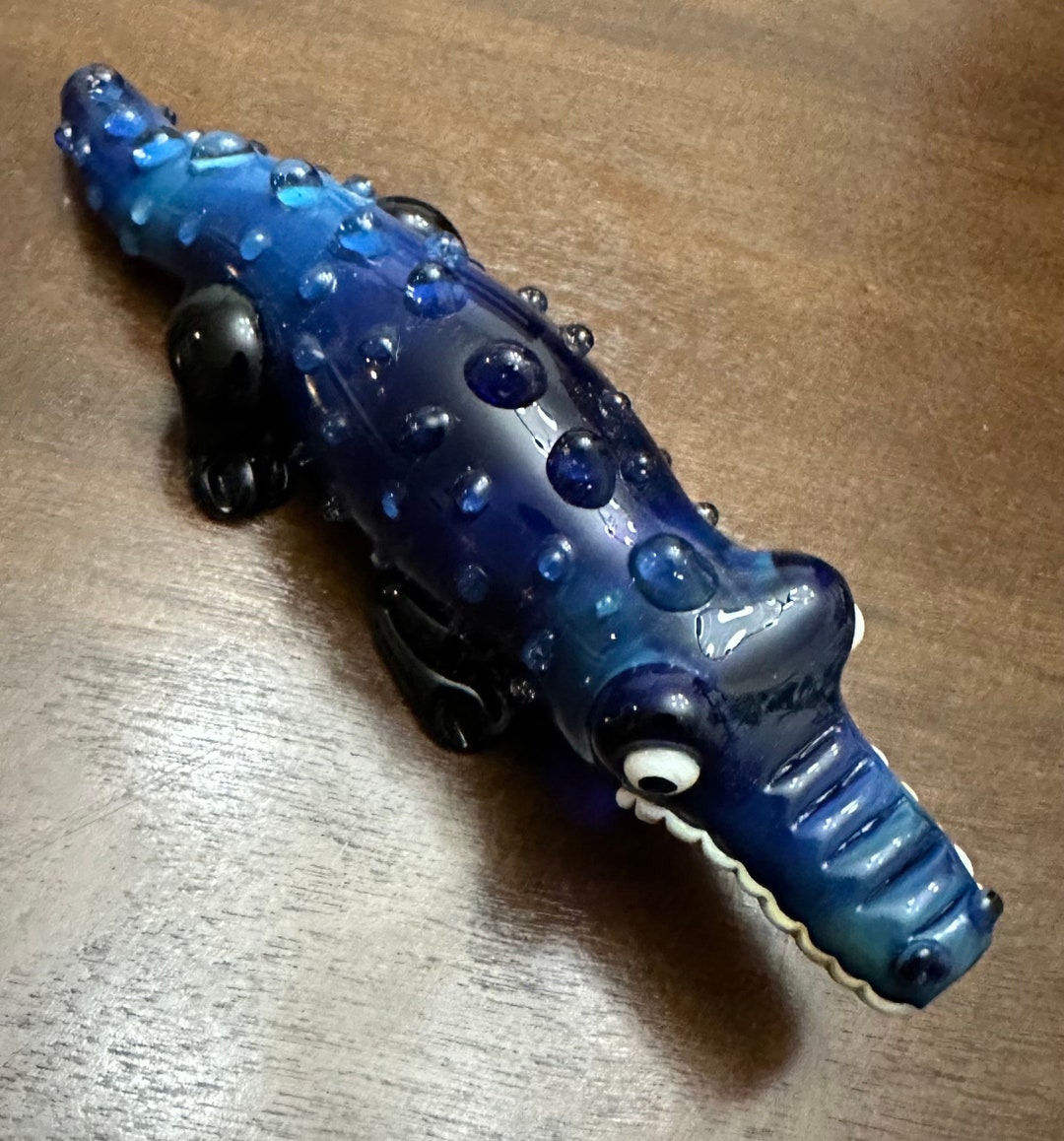 Blue Alligator Glass Hand Pipe, Collectable Pipe, High Quality Pipe - Etsy