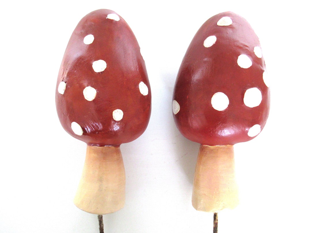 Garden Statue - Toadstool Statue - Mushroom - Autumn Decor. #7D8G326K3 ...