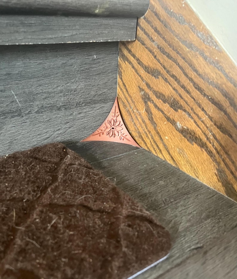 Flower W/ Vine/stem Design Stair Dust Corners – 3D Printed Victorian ...