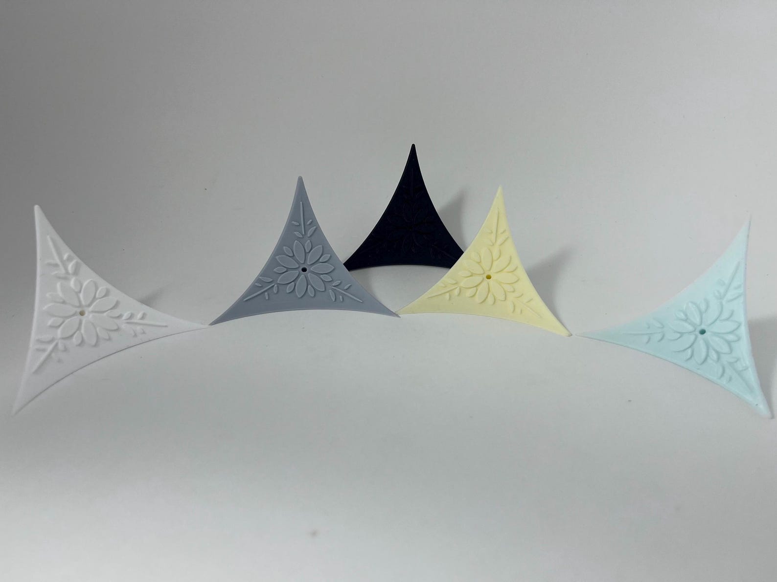 Flower W/ Vine/stem Design Stair Dust Corners – 3D Printed Victorian ...