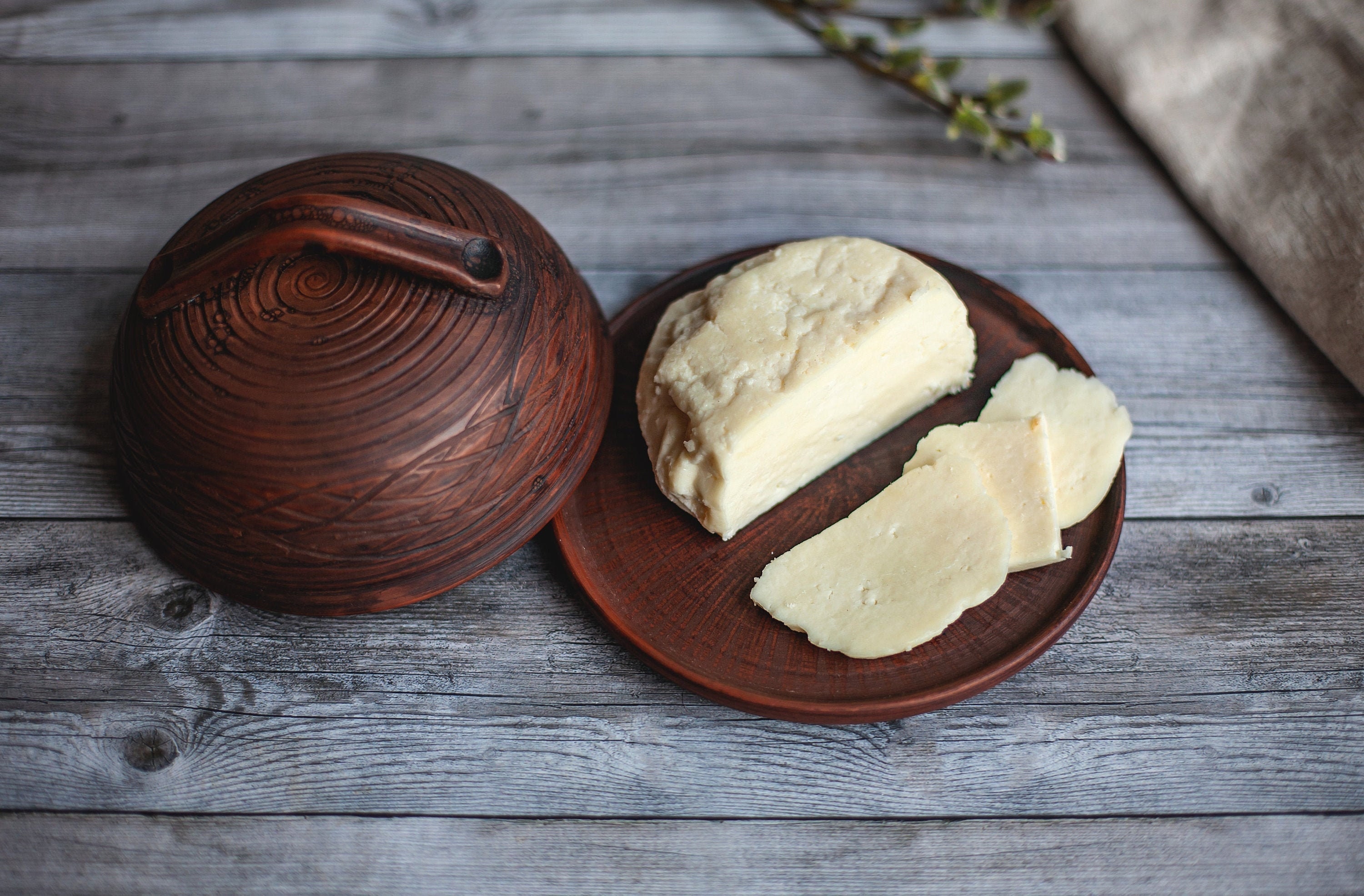 Round Butter Dish With Lid, Ceramic Cheese Keeper, Handmade Lidded ...
