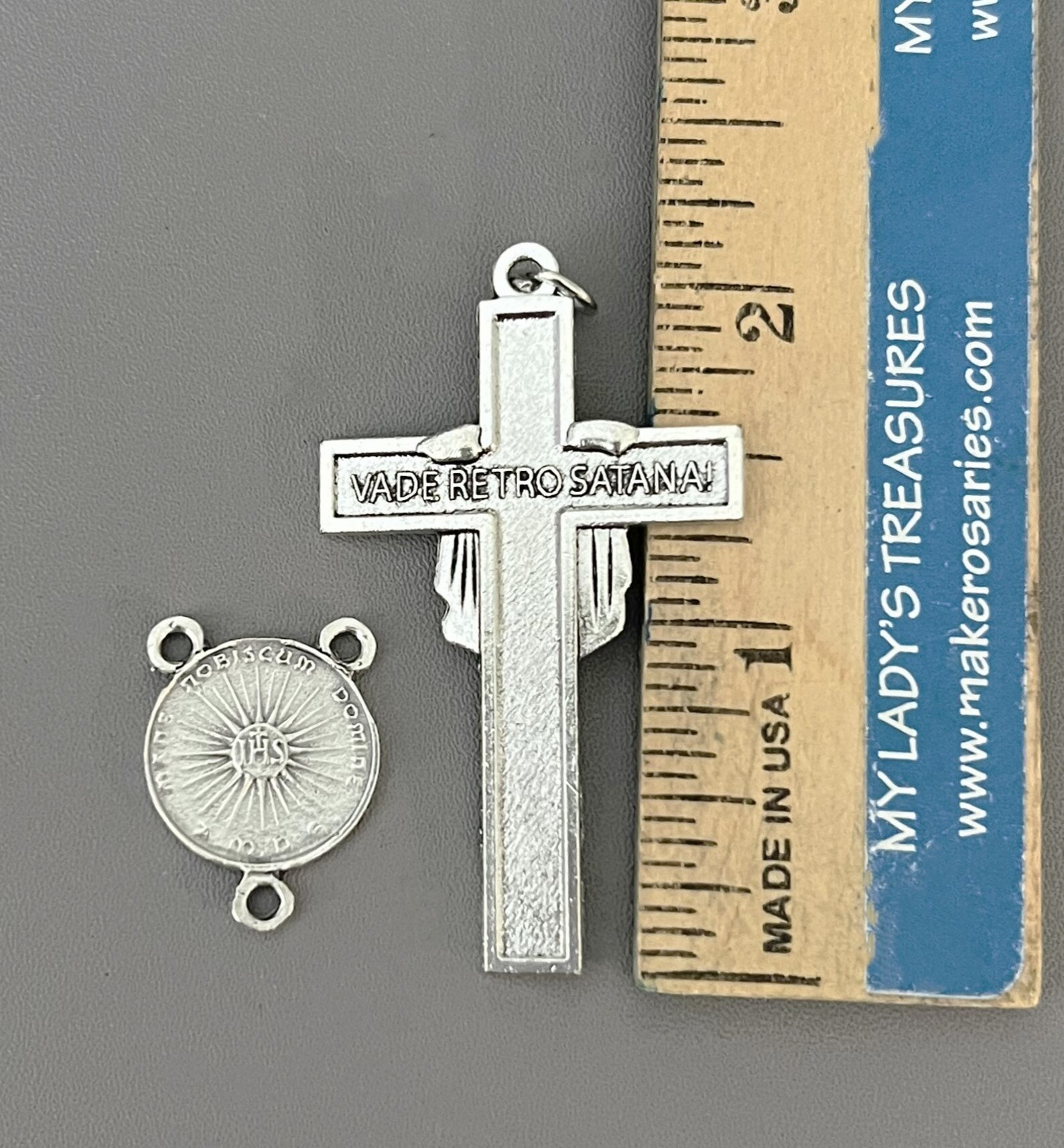 HOLY FACE Jesus Rosary Centerpiece & Holy Face Christ Cross / Large 2 ...