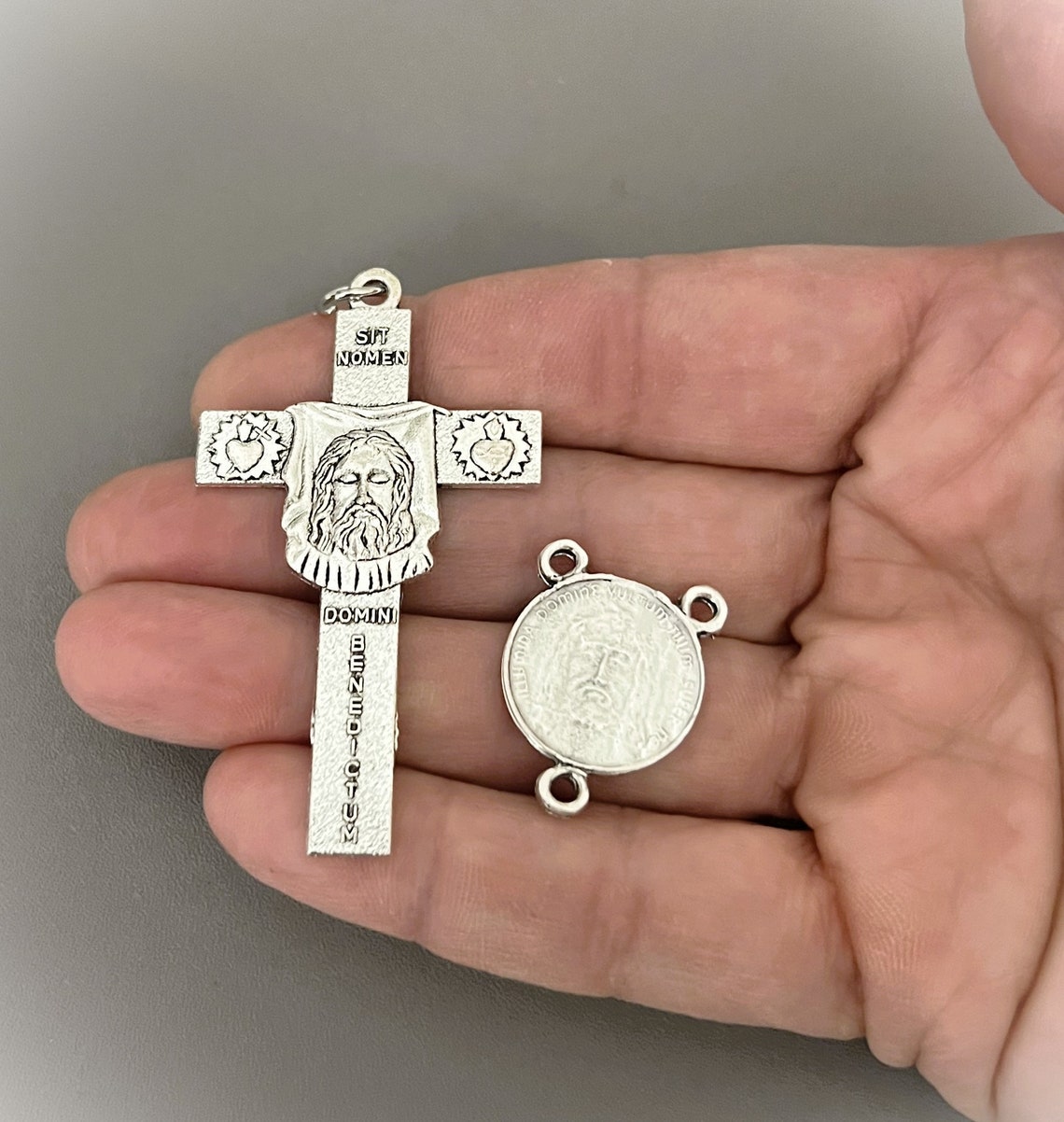 HOLY FACE Jesus Rosary Centerpiece & Holy Face Christ Cross / Large 2 ...