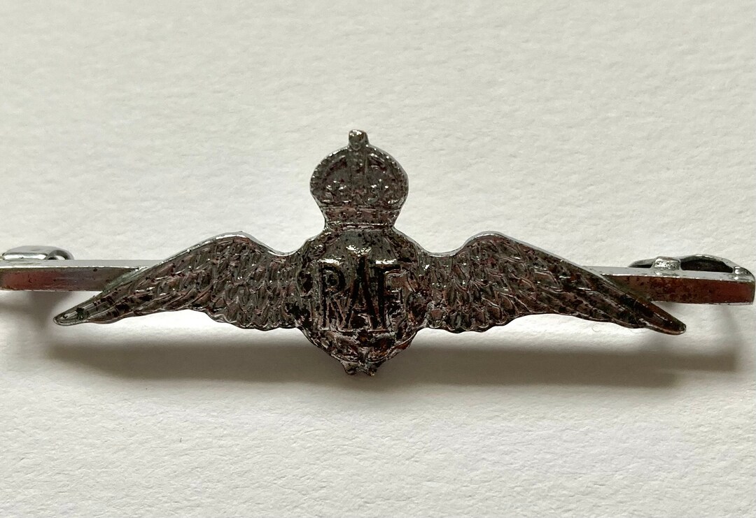 A Vintage RAF Metal Pin Badge. RAF Wings Pin Brooch. Metal Pin.fathers ...