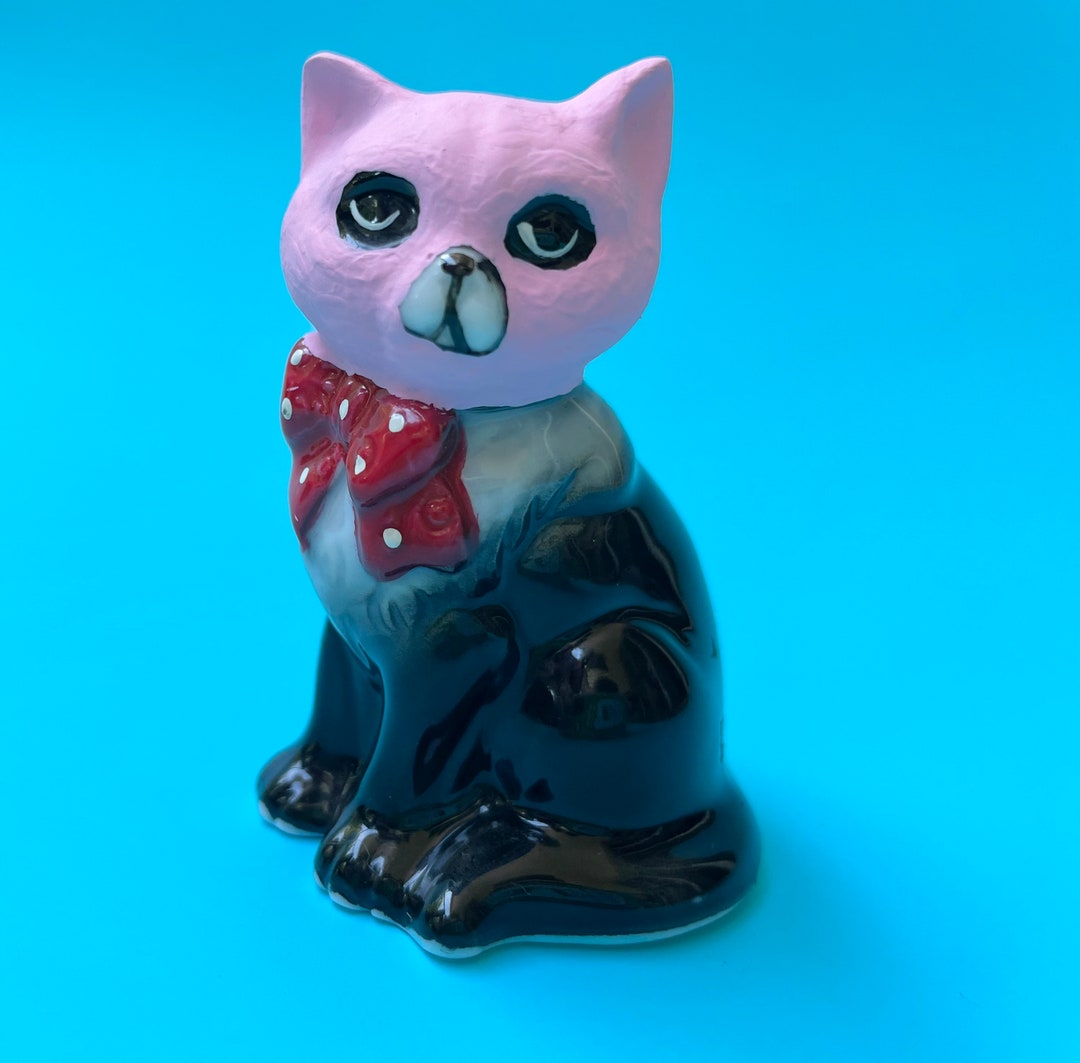Vintage Kitsch Cat Figurine-up Cycle-ceramic-home Decor - Etsy
