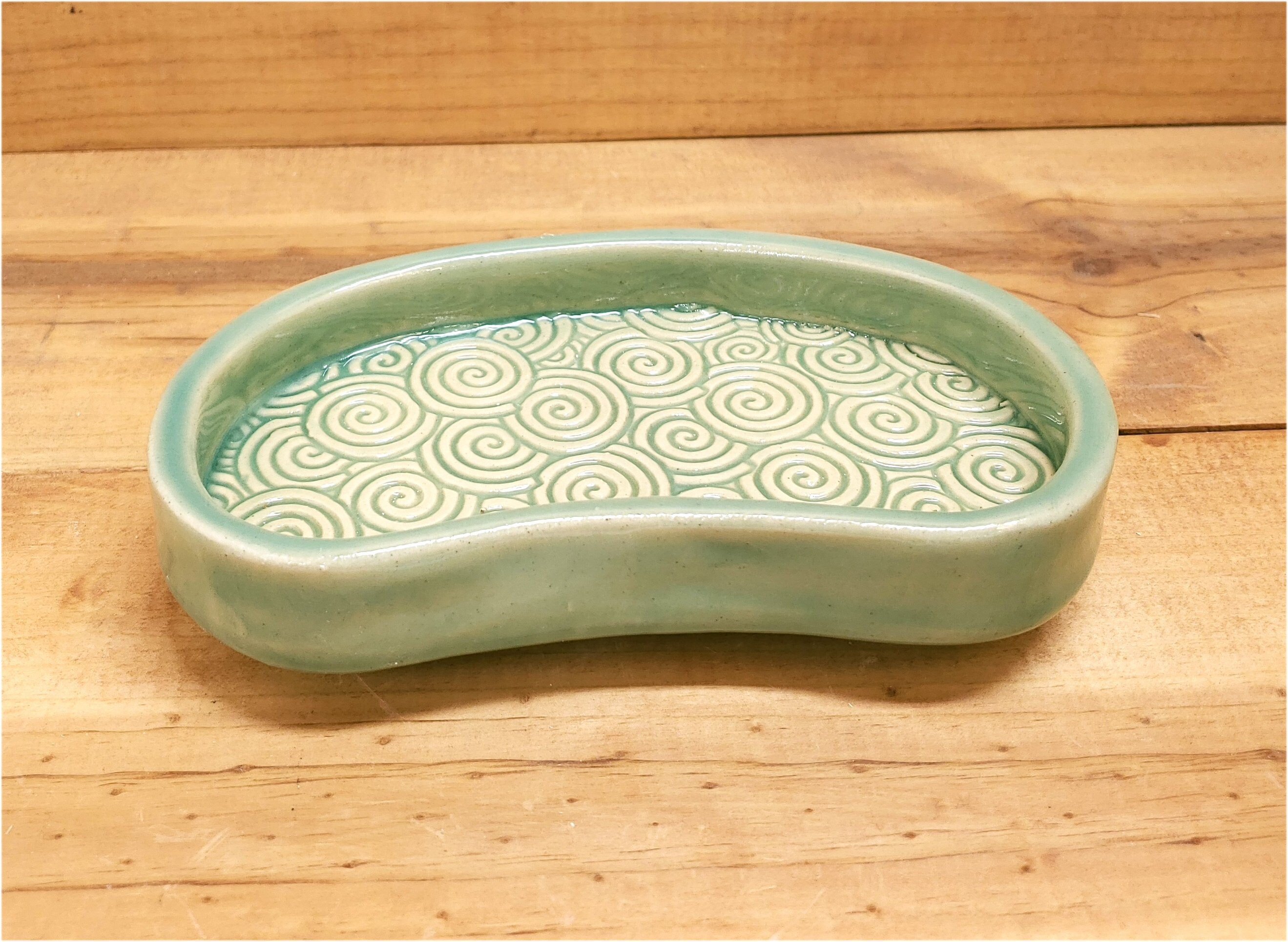 Jabón verde claro y beige o plato judío con remolinos 65 x | Etsy