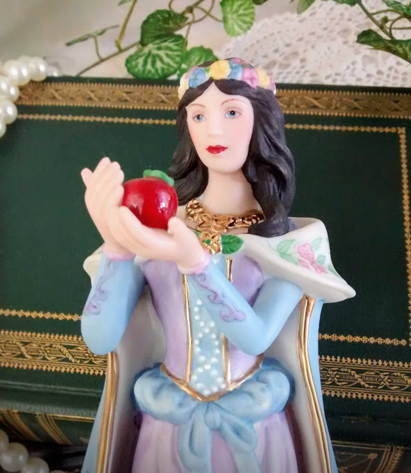 Lenox Princess Snow White / Legendary Princesses 1989 Offering - Etsy