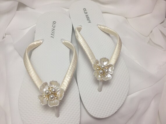 Ivory Bridal Pearl Flip Flop Bridal Rhinestones Sandals | Etsy