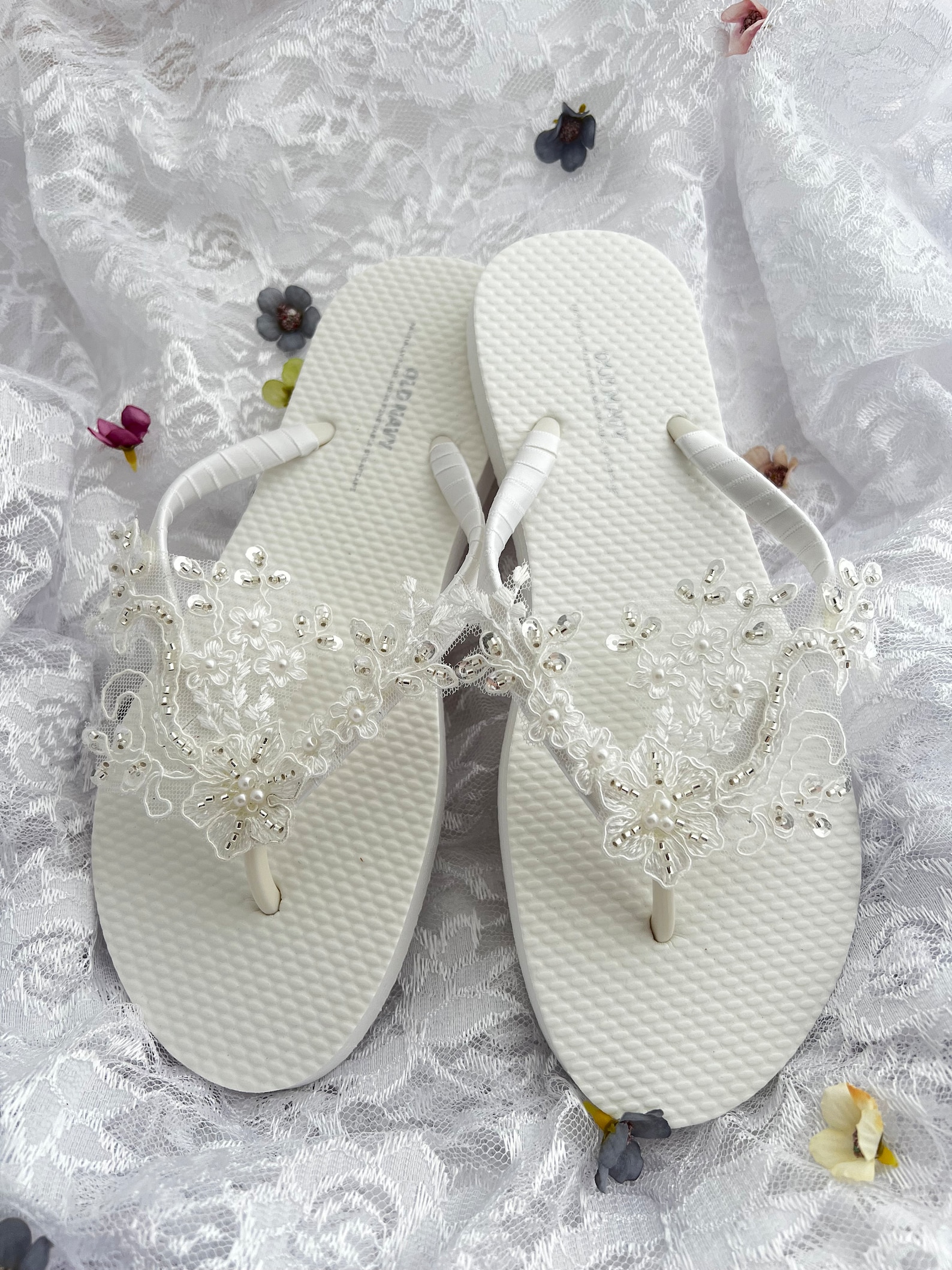 White Lace Bridal Flip Flops, Pearls and Sequins, Wedding Sandals - Etsy