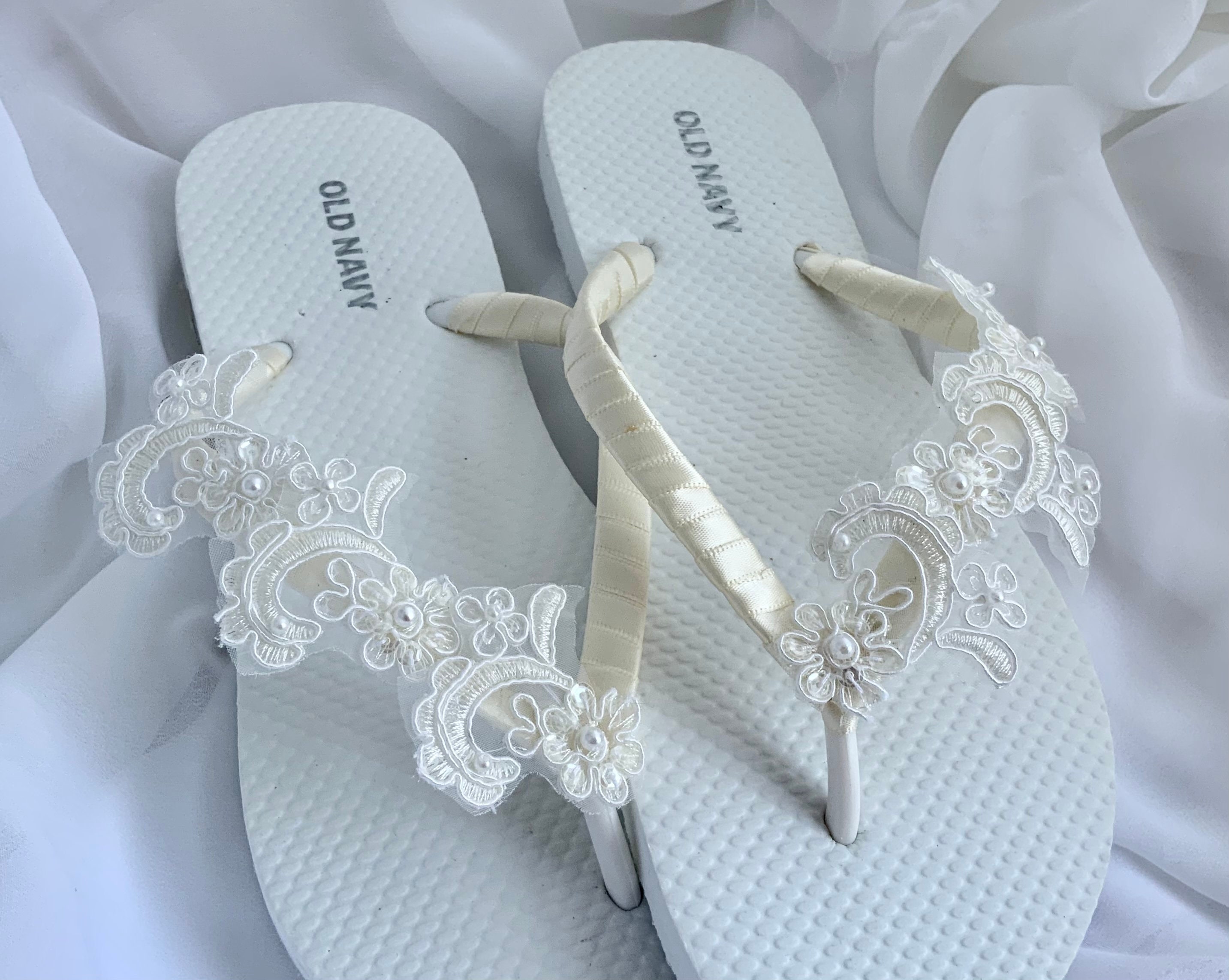 Ivory Lace Flip Flop, Bridal Sandals, Bridesmaid Flip Flops Beach ...