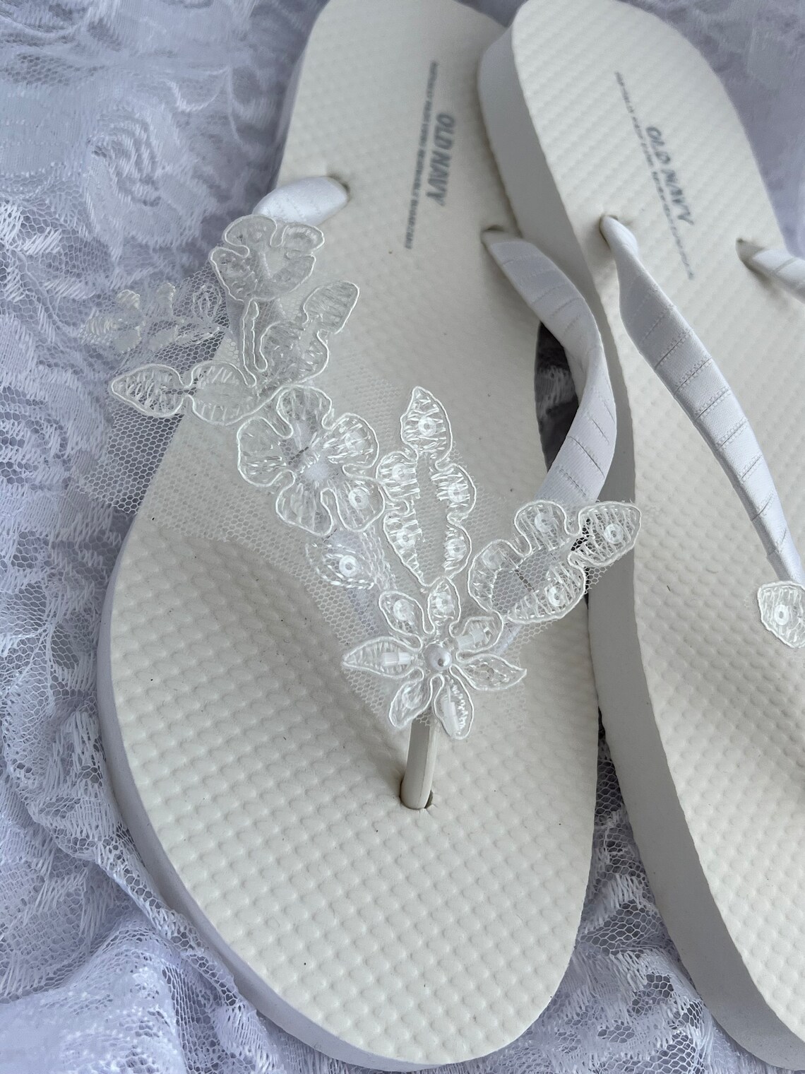 White Lace Bridal Flip Flops, Pearls and Sequins, Wedding Sandals - Etsy