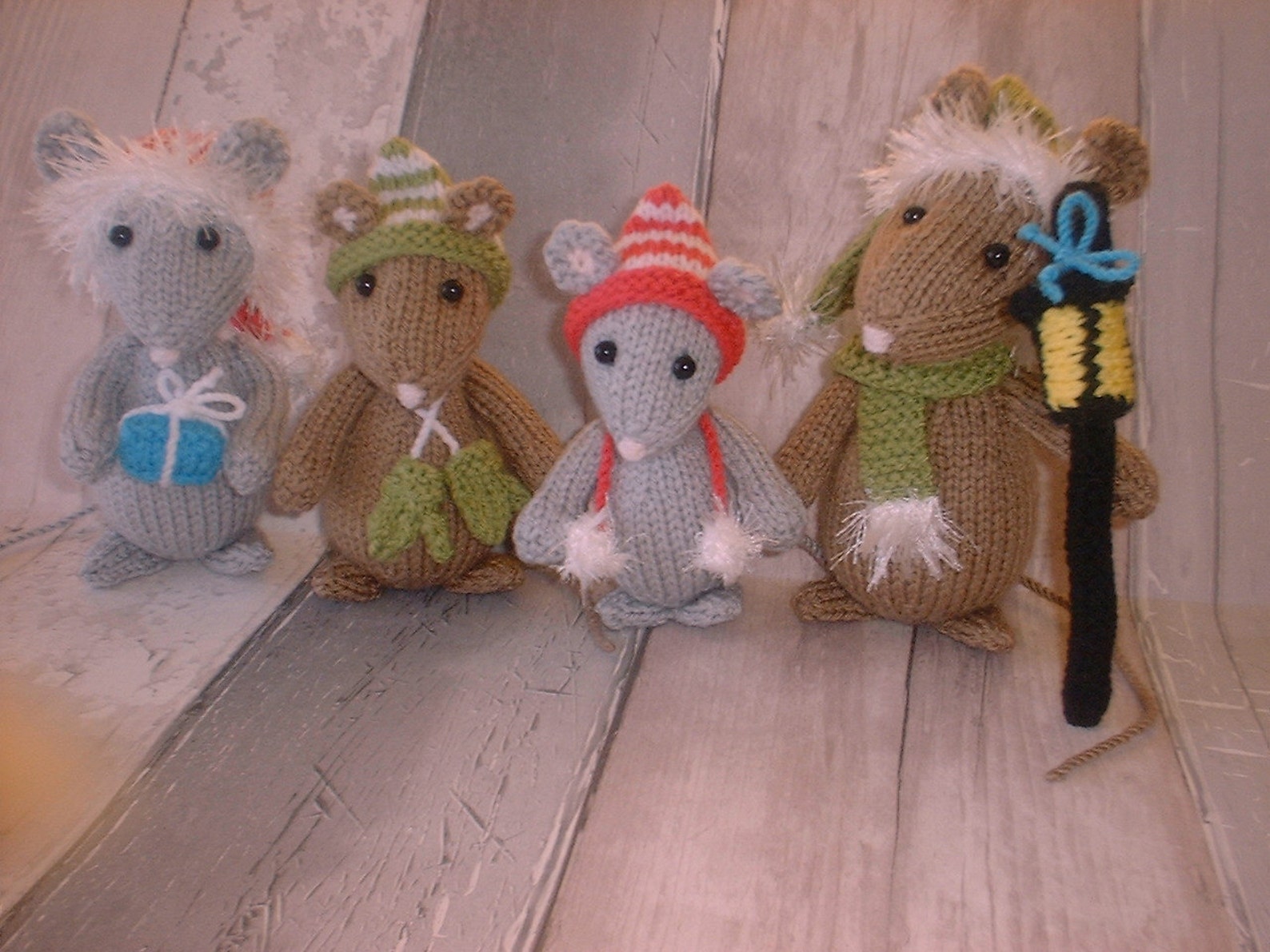 Pdf Knitting Pattern for a Cute Family of Festive Mice - Etsy