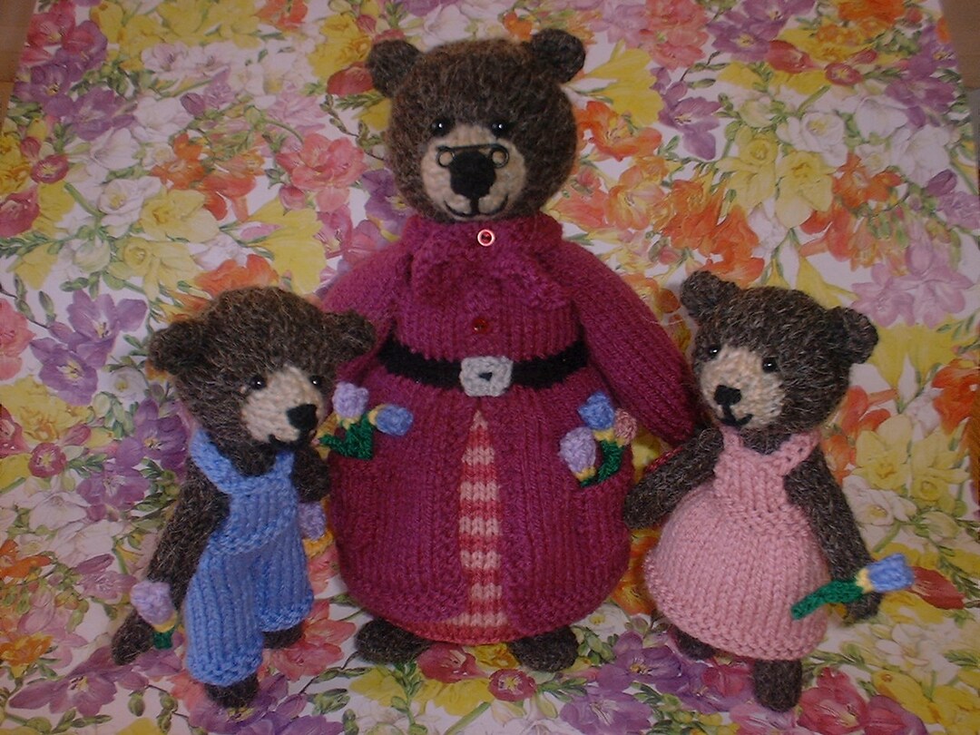 KNITTING PATTERN Pdf Download Bear Toy Family by Angela Turner - Etsy