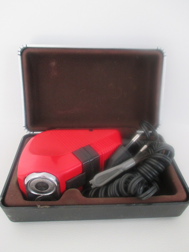 Vintage Electric Shaver, Soviet Electric Razor, Harkov Shaver, Shaving ...