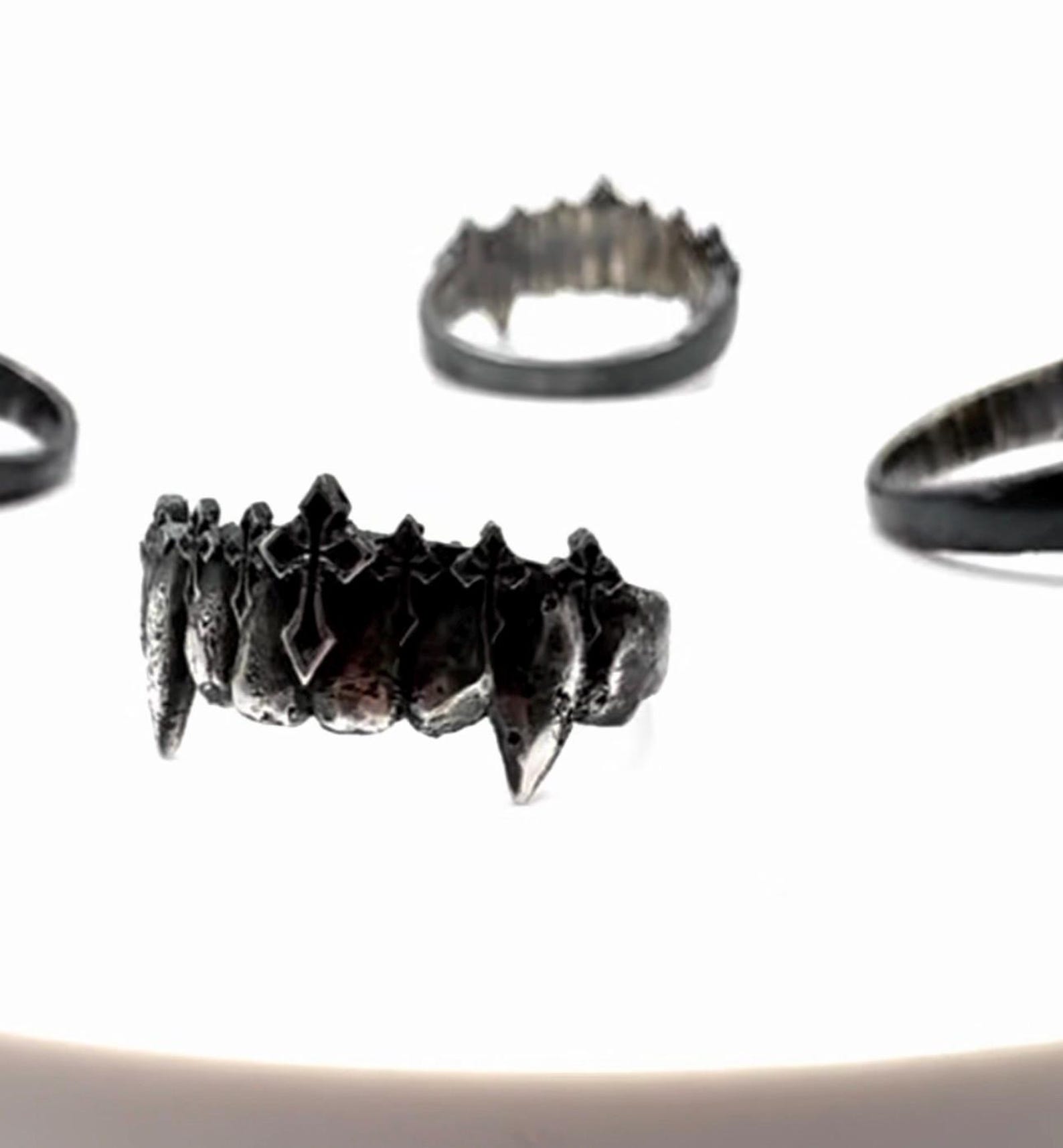 Vampire Fang Ring in Sterling Silver Vampire Werewolf Halloween Witch ...