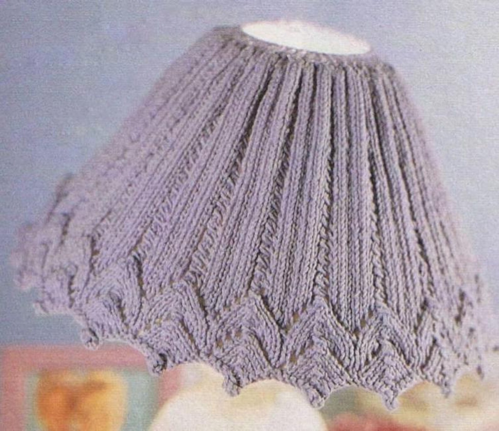 Vintage Knitting Pattern : Lamp Shade (1999) - Etsy