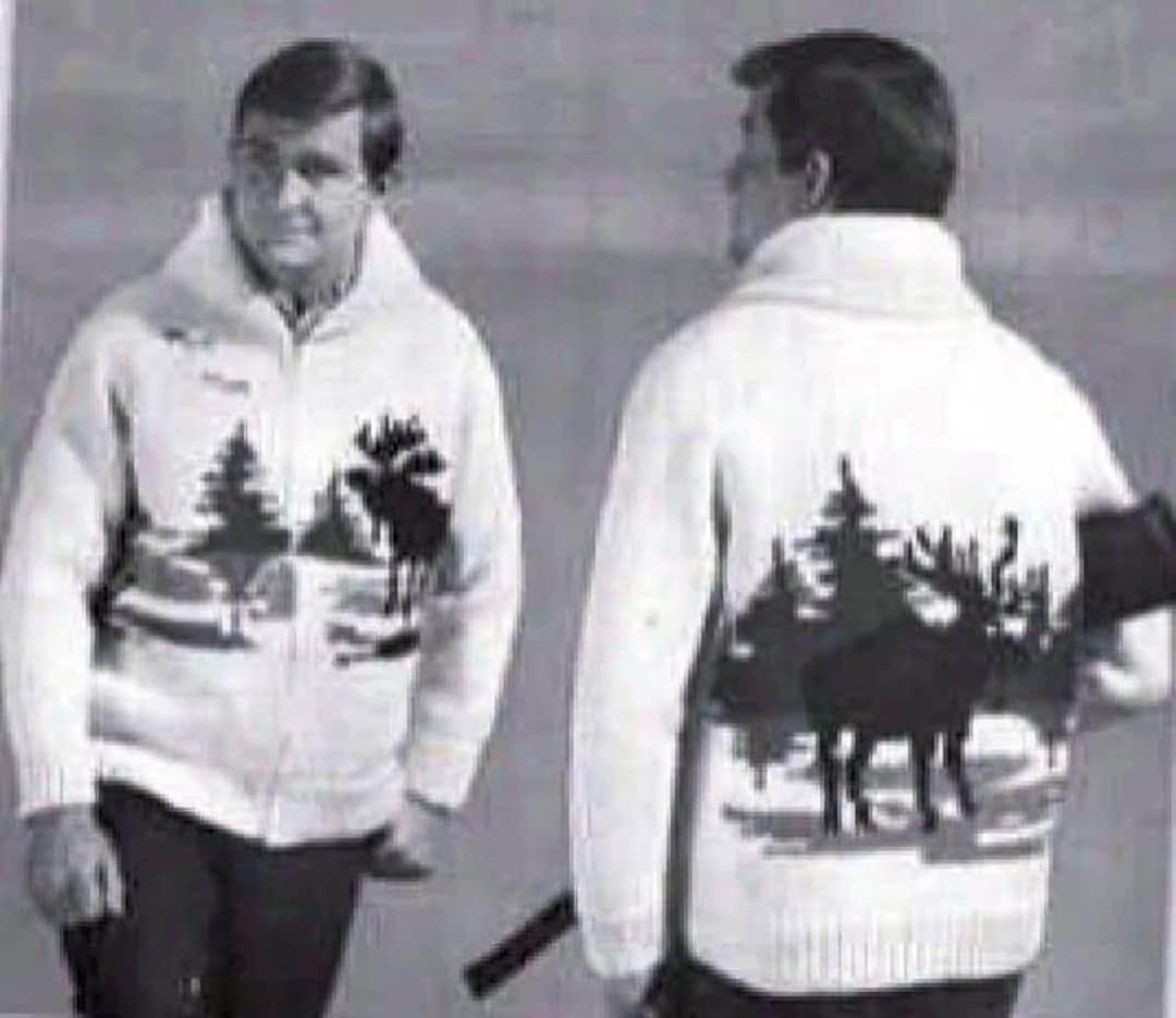 Vintage Knitting Pattern: Northwoods Hunting Moose / Elk Cardigan ...