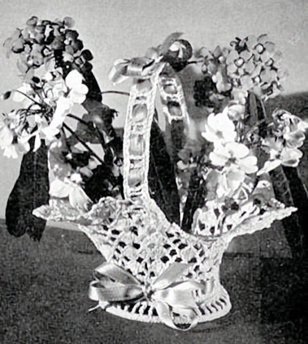 Vintage Crochet Pattern: Heirloom Flower Basket (easter, Wedding) 1945 ...