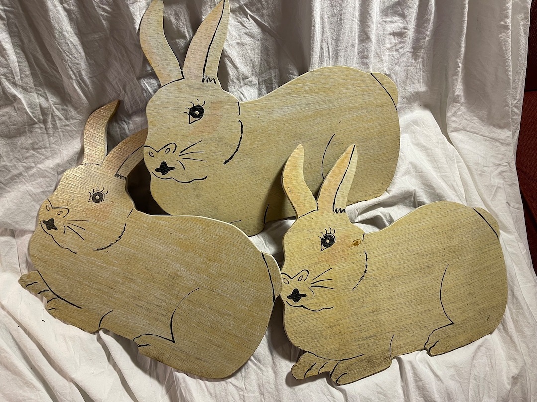 Lot of 3 Vintage Folk Art Painted Wooden Bunny Rabbits - Etsy