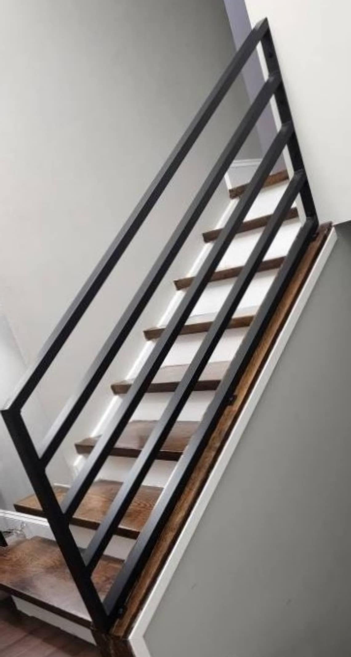 Custom Steel Stair Railing: Modern Knee Wall Handrail - Etsy