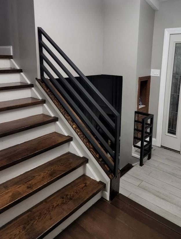 Custom Steel Stair Railing: Modern Knee Wall Handrail - Etsy