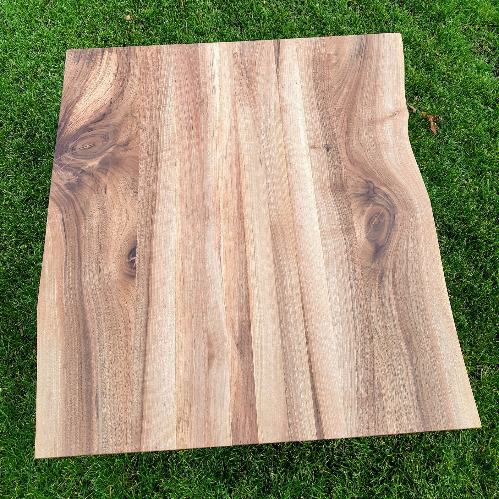 Low WALNUT Tabletop, Natural Live Edge, Vivid Grain, a Tiny Table - Etsy