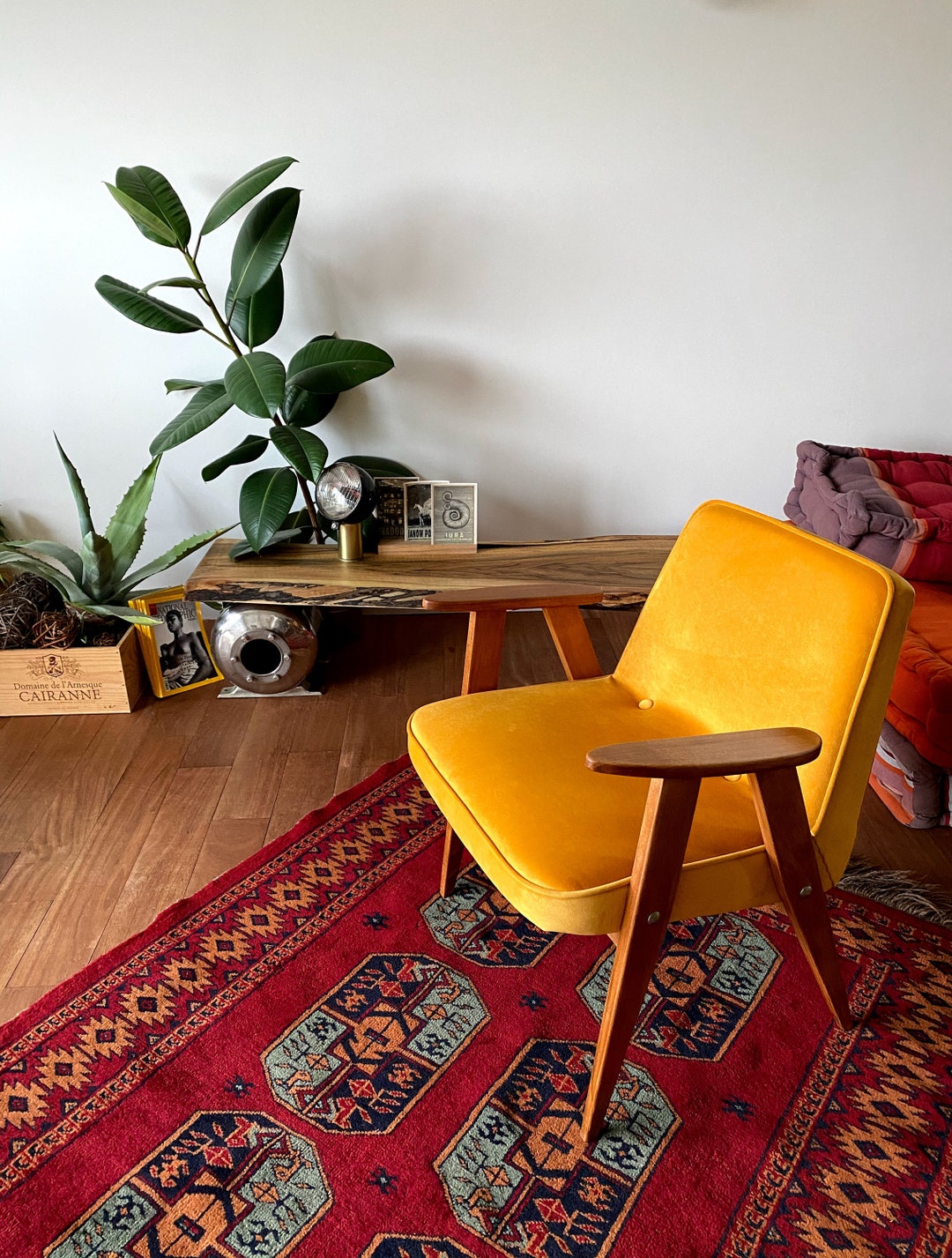 Yellow mid century modern accent chair store