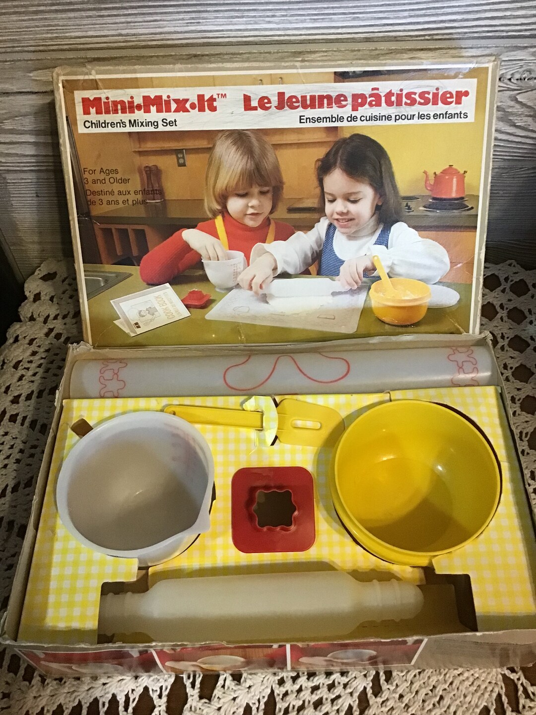 Vintage Tupperware Toys, Mini Mix It,complete Set,1979, Childs Mixing ...