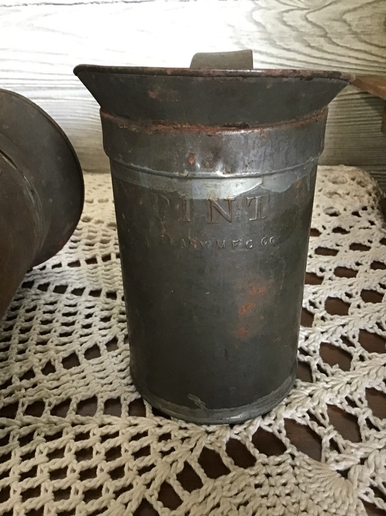 Vintage Mcclary Metal Pitchers,quart and Pint Industrial Motor Oil ...