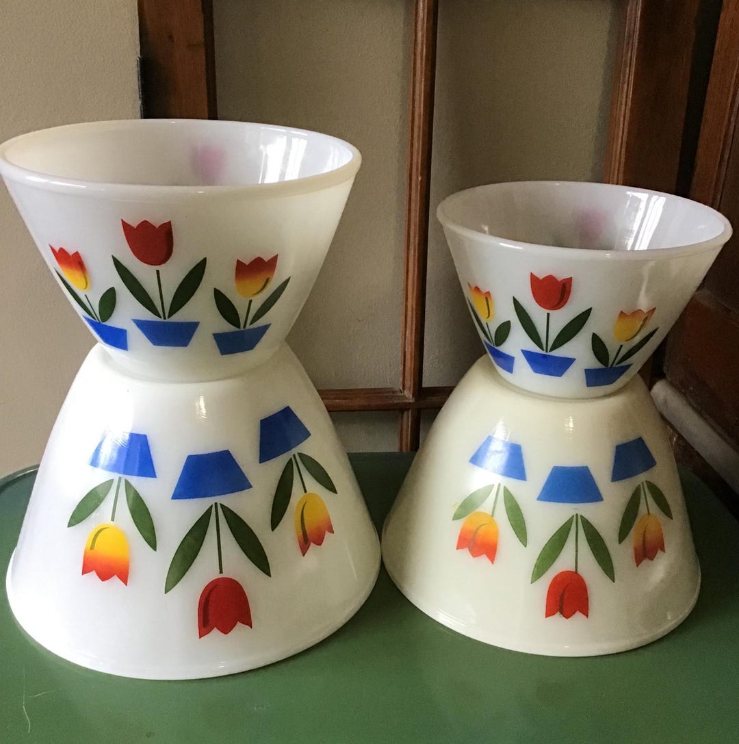 Vintage Fire King Tulip Splash-proof Bowls, Set of 4, Milk Glass Bowls ...