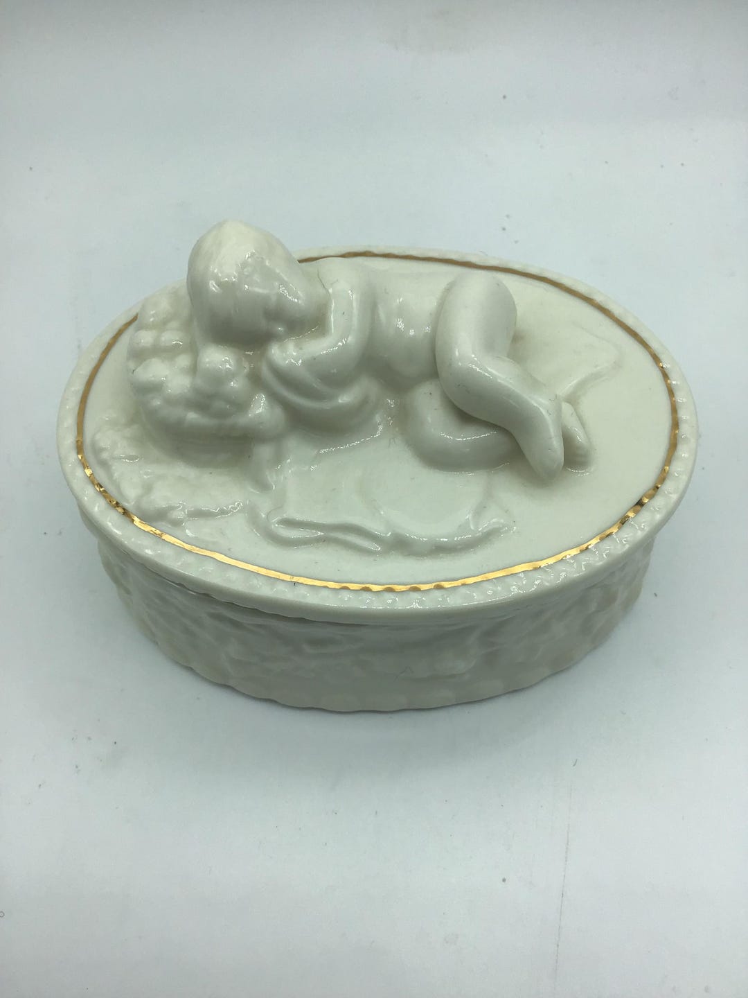 Belleek Sleeping Cherub Gift Box,irish Porcelain, Trinket Box,jewellery ...