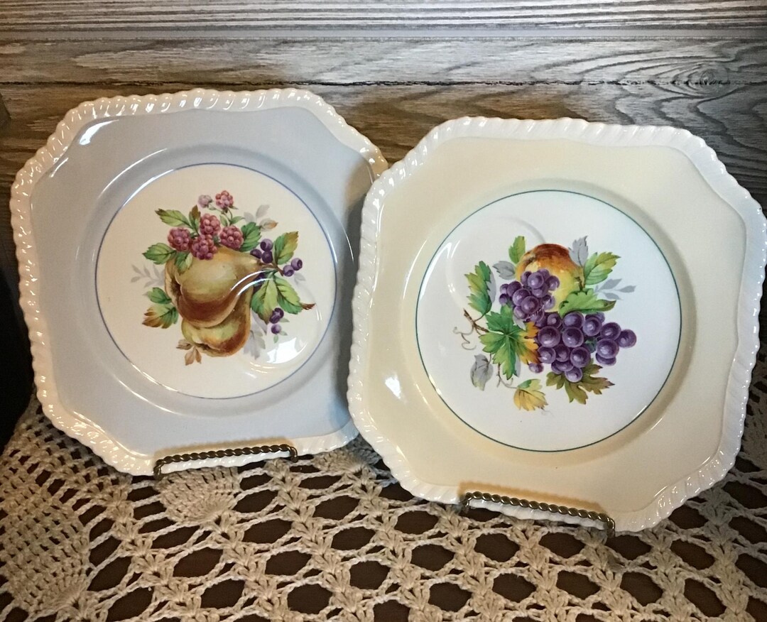 Vintage Johnson Bros Old English Plates,set of 2 Fruit Pattern With ...