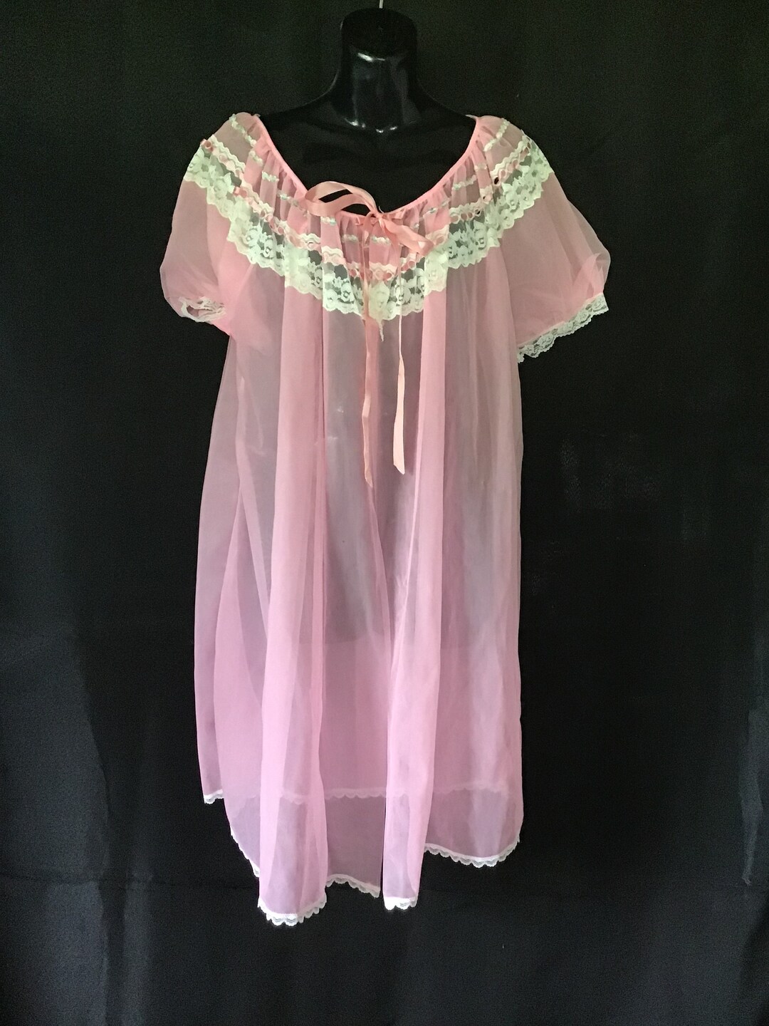 Vintage Ladies Robe, Hot Pink 100% Nylon Lingerie, Robe,ladies Lace ...