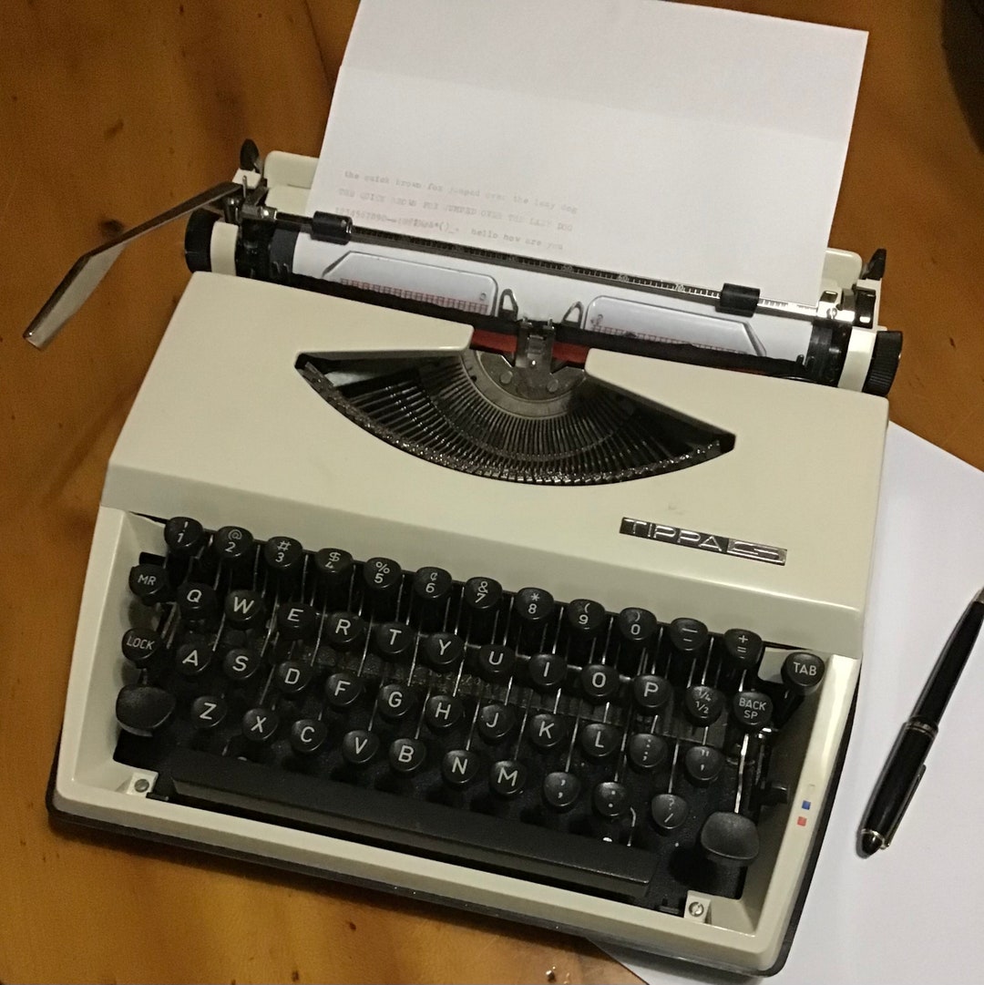 Adler Tippa Manual Portable Typewriter, Vintage 70s, Made in Holland - Etsy