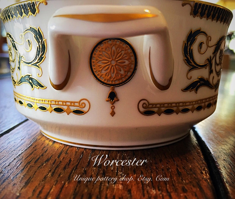 An Outstanding Vintage Worcester Bowl - Etsy