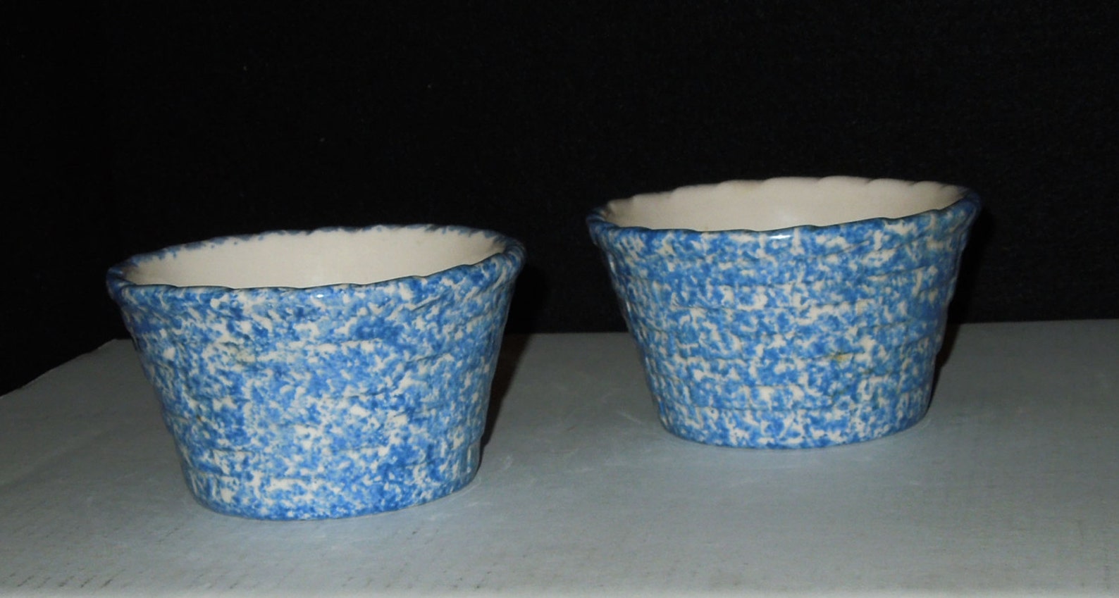Set of 2 Vintage Blue Spatterware Bowls/planters - Etsy