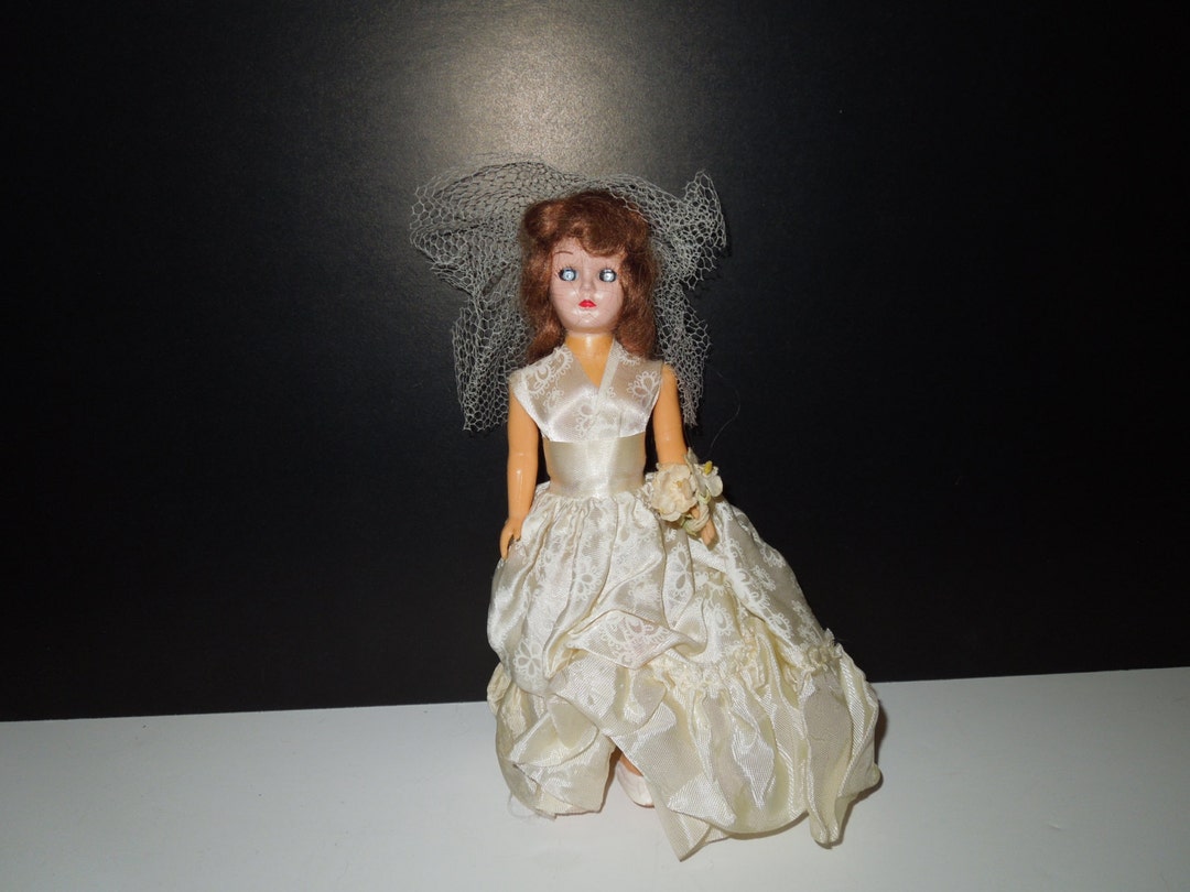 1960s Walgreens ARCO Dolls of the World/storybook Collection - Bride ...