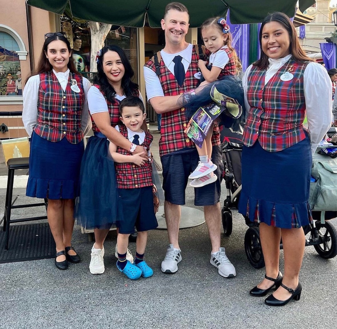 Guest Relations Cast Member With Name Tag! Costume Youth T-shirt - Etsy