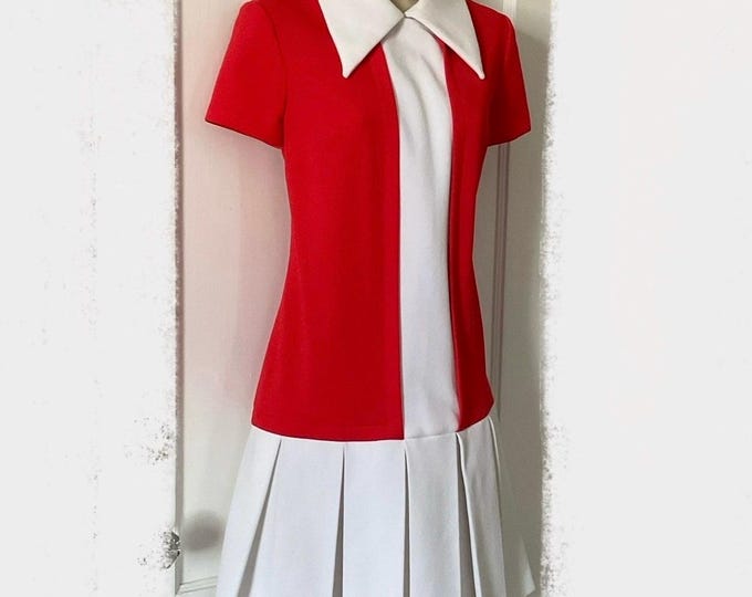 1960’s Vintage Colorblock Mod Dress - White/red Short Sleeve Pleated ...