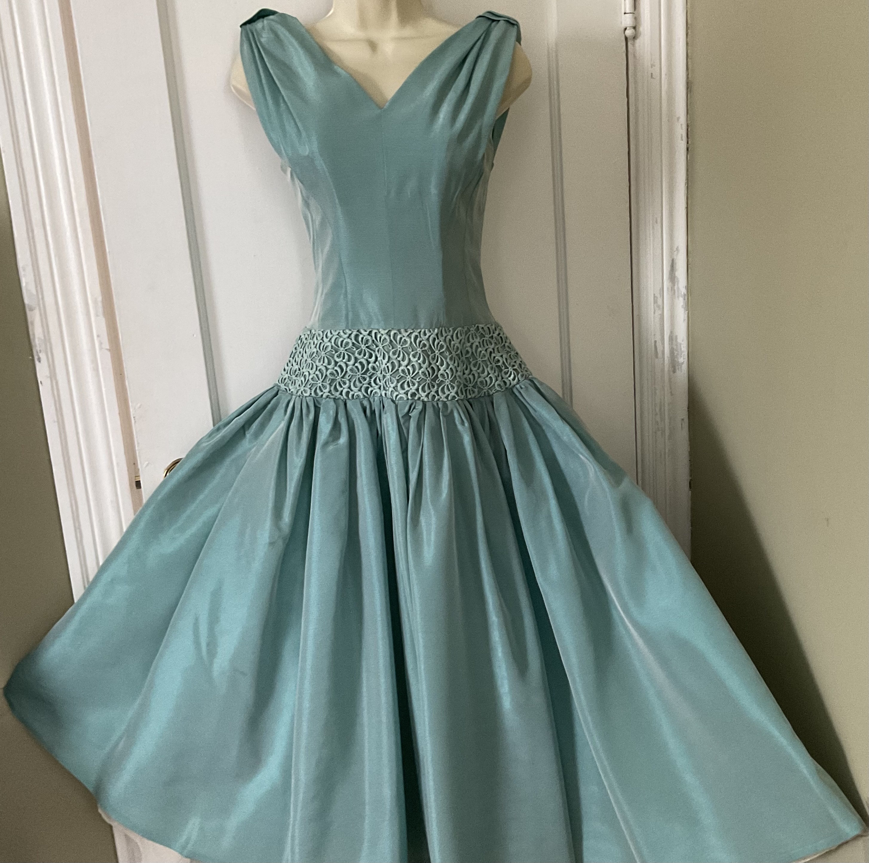 Powder Blue Silk 1950’s Vintage Midi Gown/dress - Powder Blue Taffeta ...